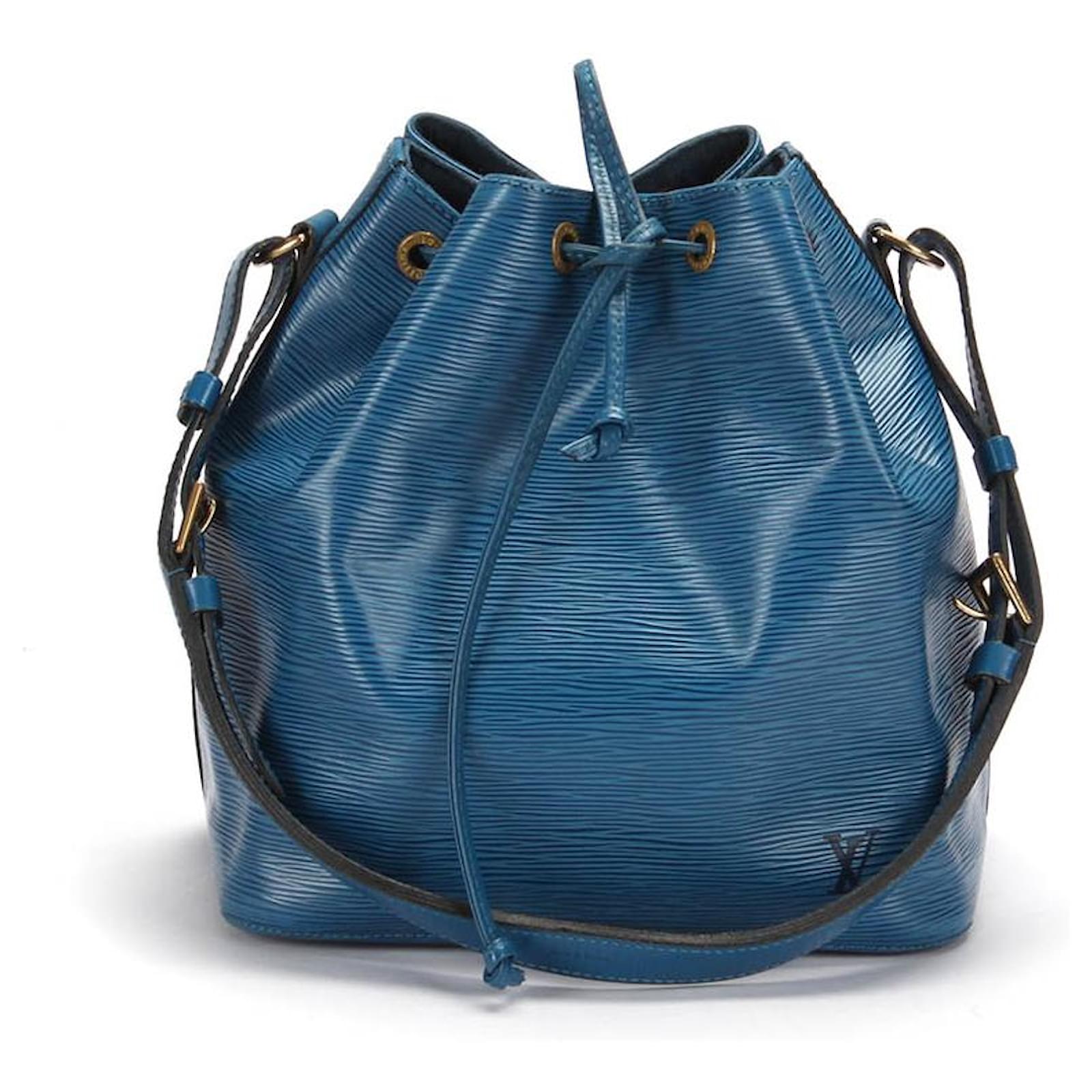 Noe Louis Vuitton Petit Noé Blu Vitello simile a un vitello ref.440528 ...