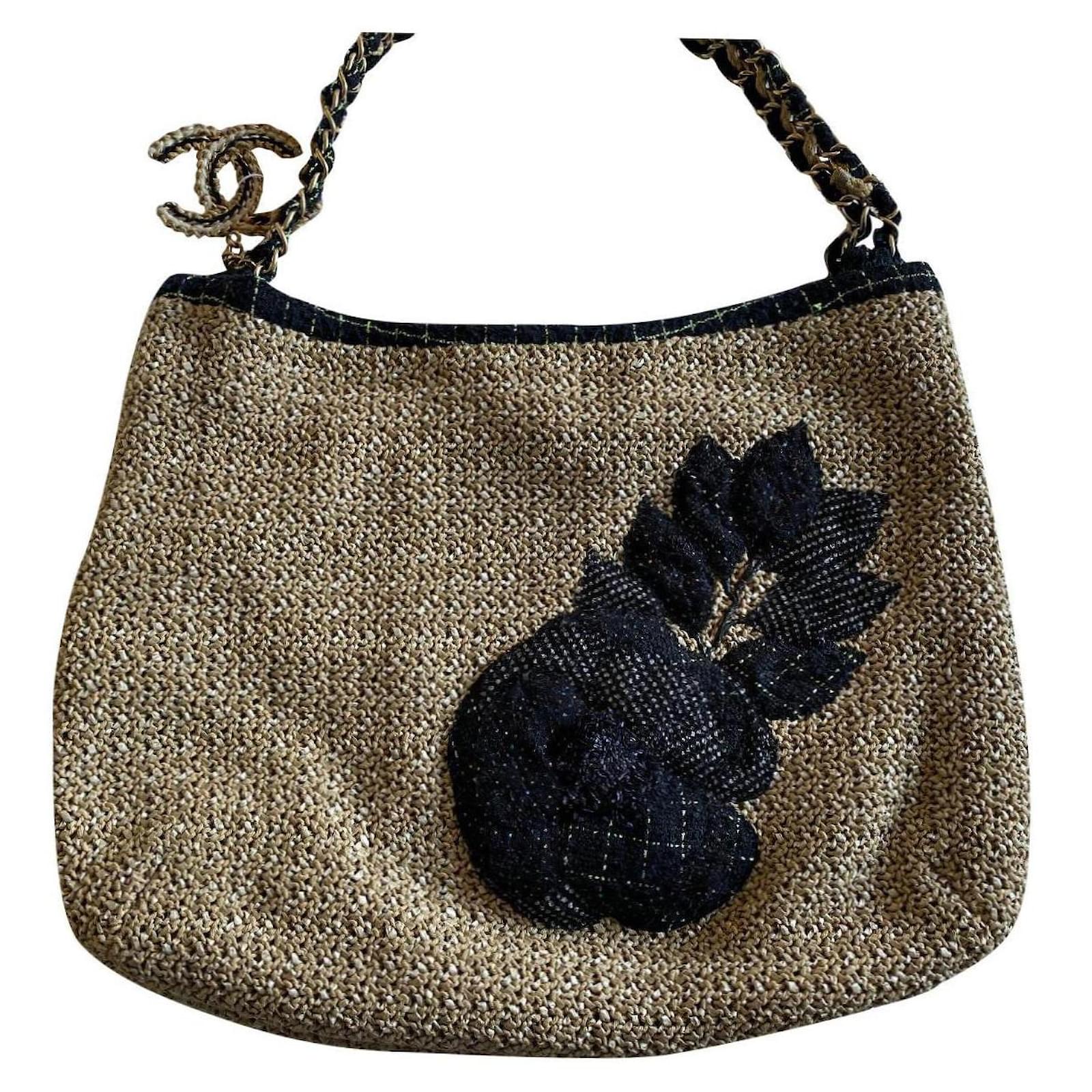 Chanel raffia and tweed bag Beige ref.449360 - Joli Closet