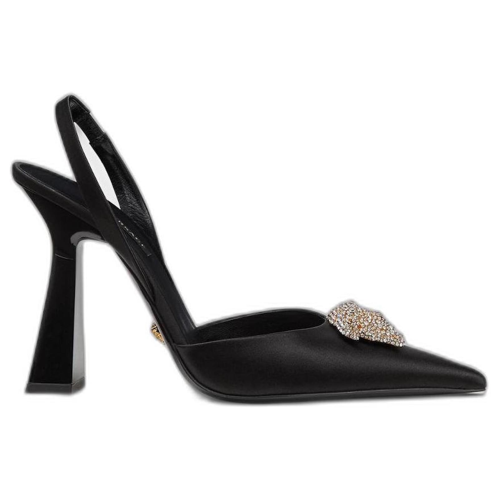 Versace Décolleté in raso con cinturino La Medusa Nero ref.457340 ...