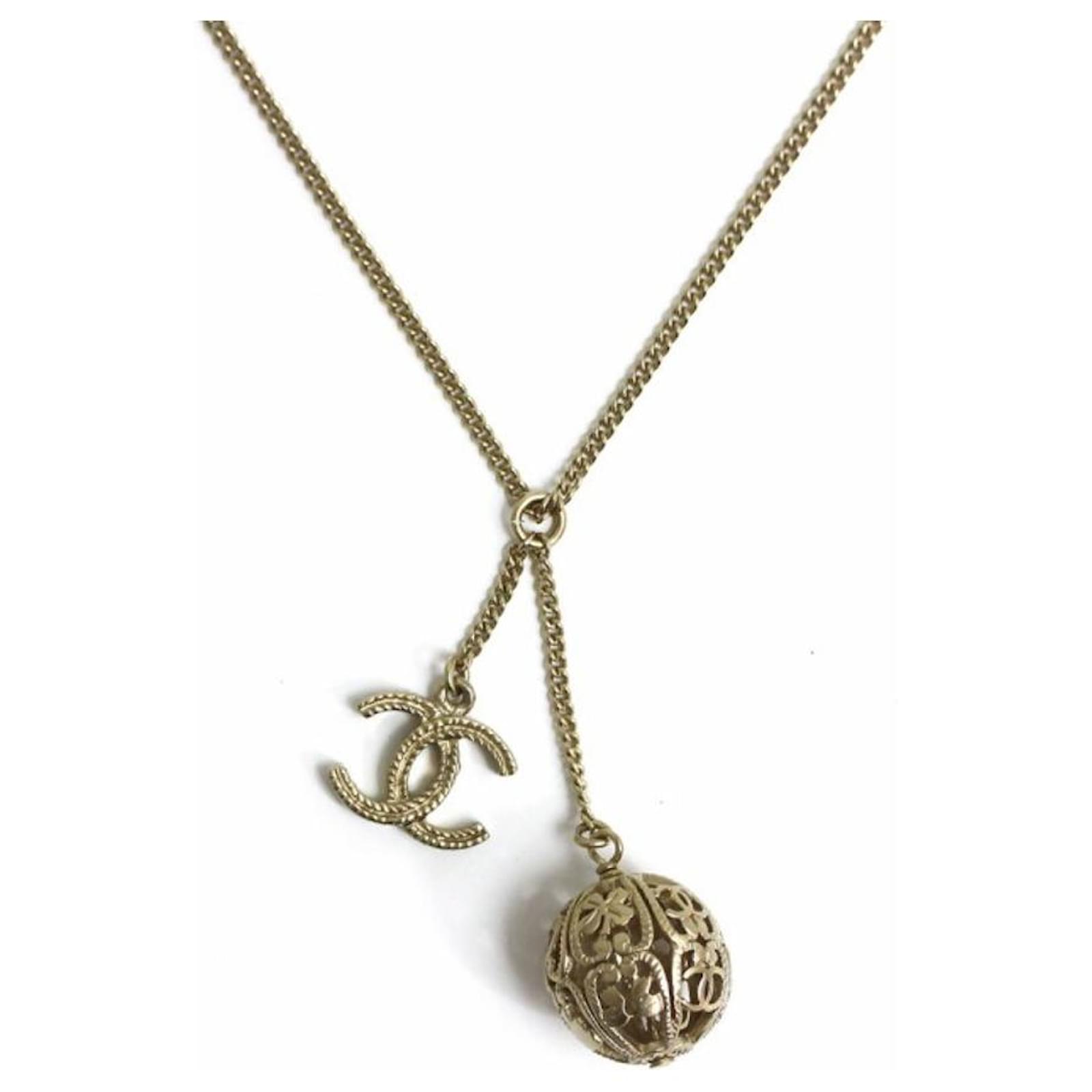 Collier Chanel Coco Mark Icon Ball Or Doré ref.486705 - Joli Closet