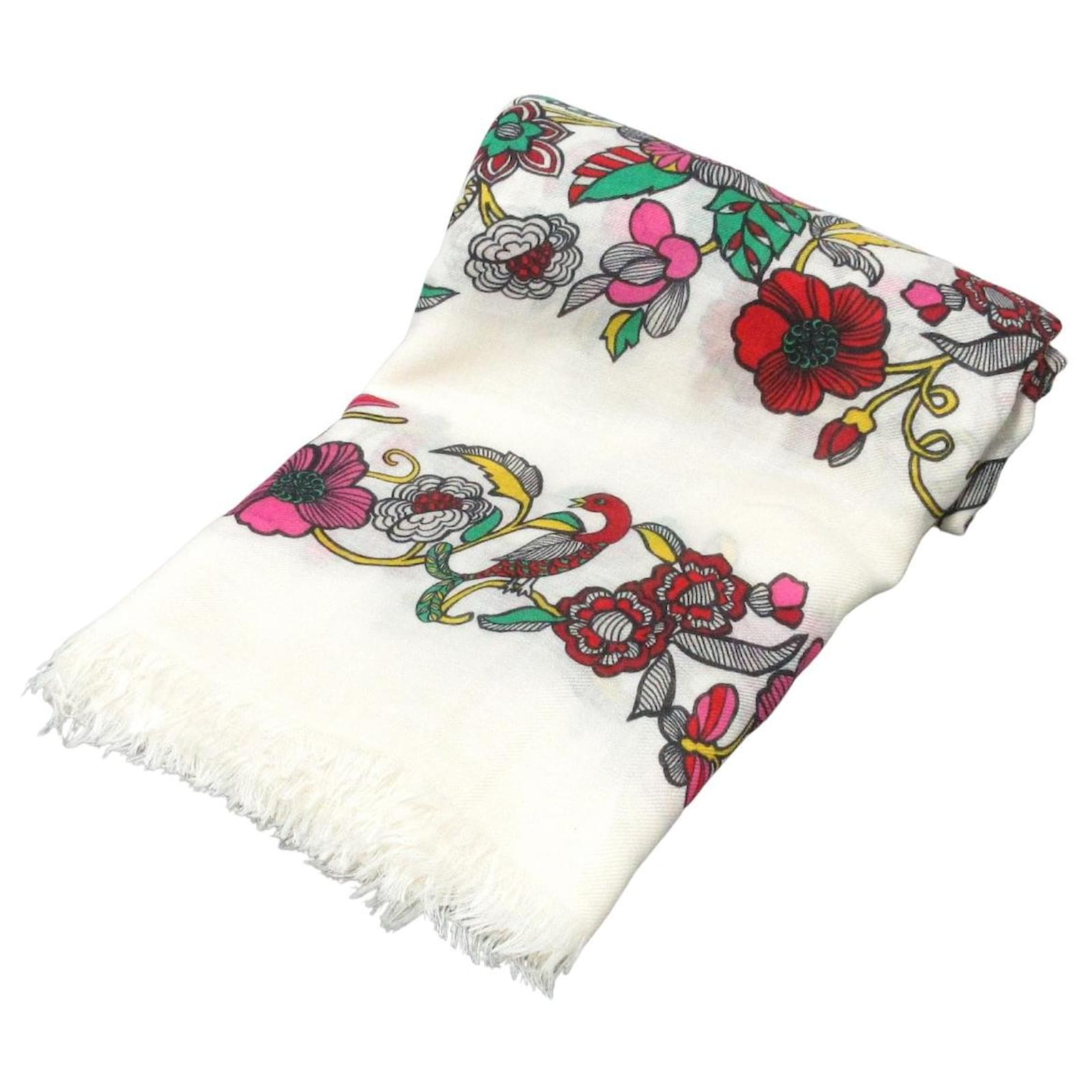 Loewe Scarf Multiple colors Silk ref.511504 - Joli Closet
