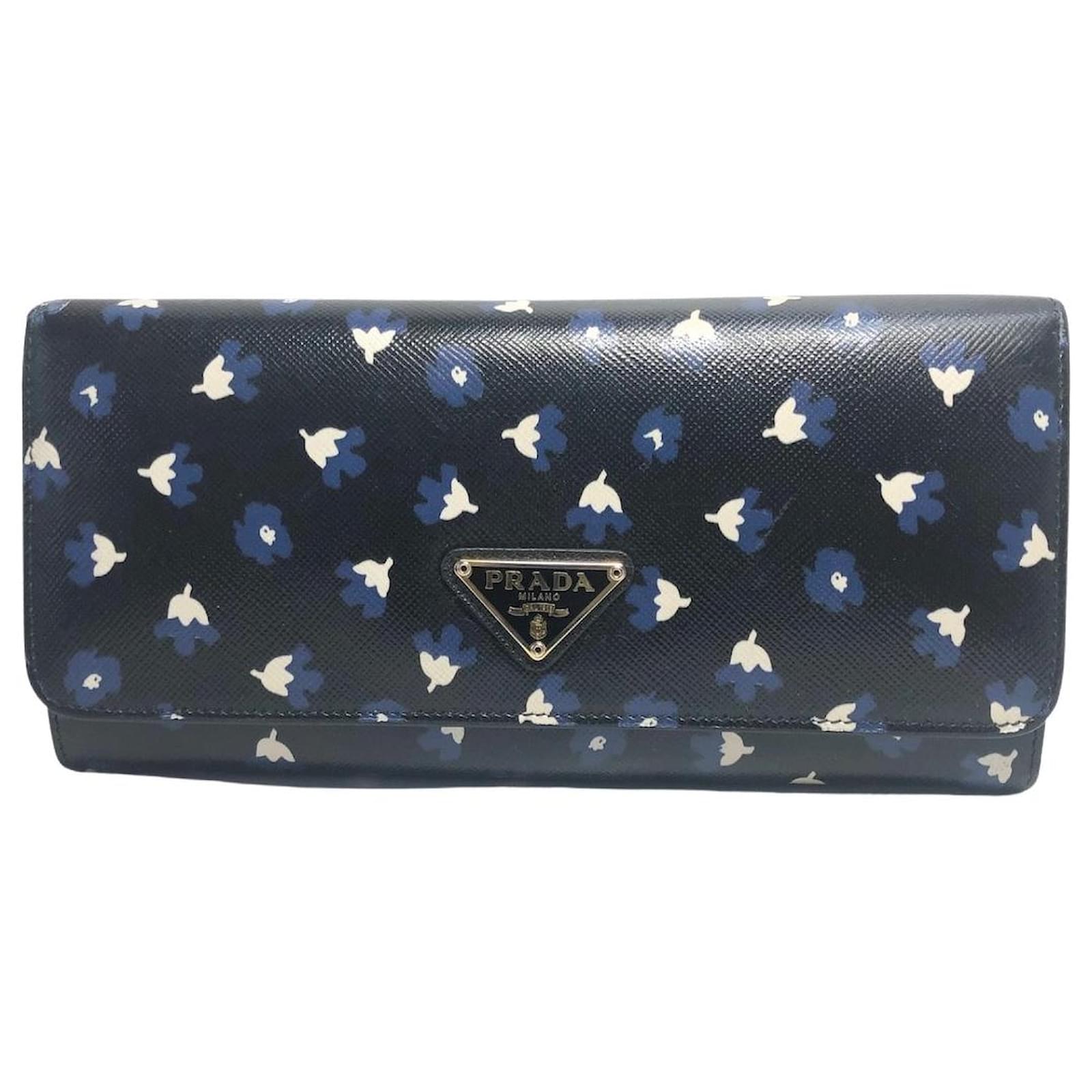 PRADA wallet Black Leather ref.518118 - Joli Closet