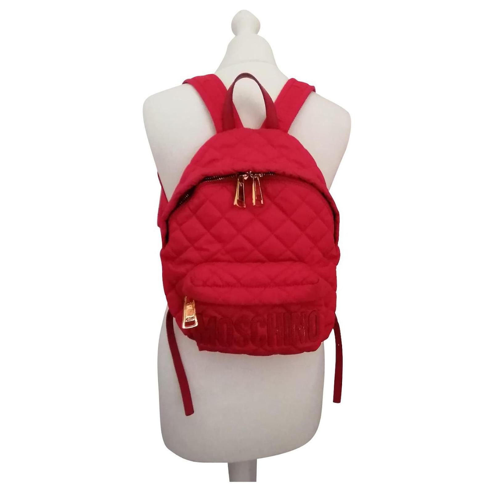 Moschino LOGO Red Cloth ref.521747 - Joli Closet