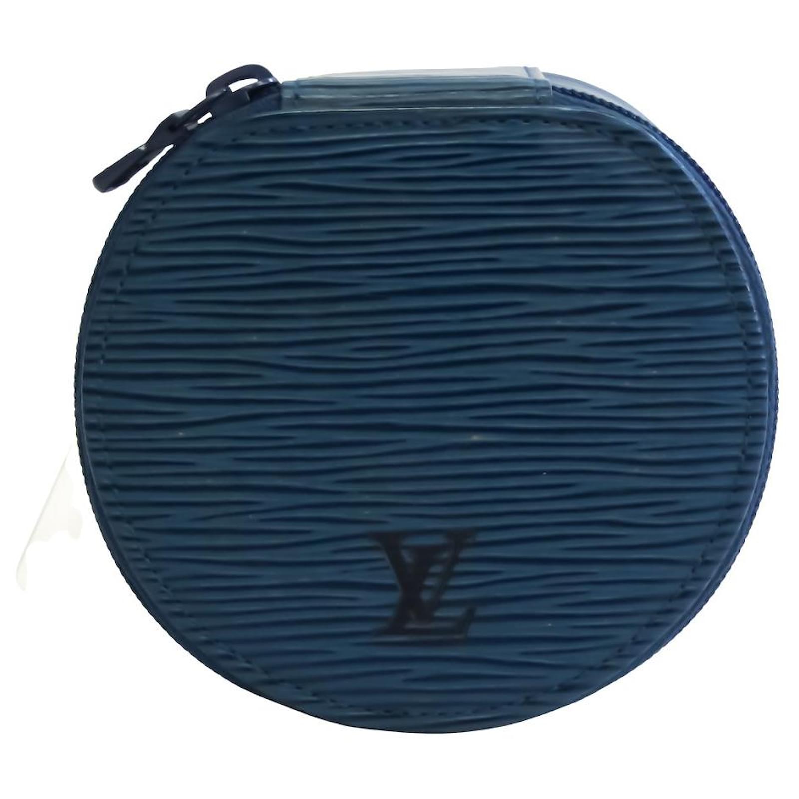 Louis Vuitton Jewelry case Blue Suede Leather ref.536074 - Joli Closet
