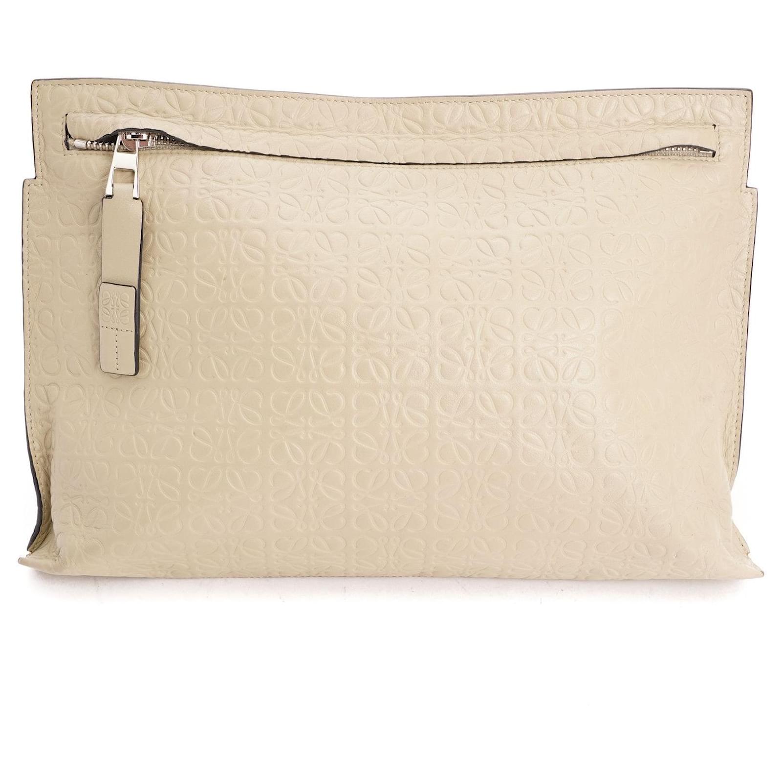 Loewe T pouch Beige Leather ref.551612 - Joli Closet