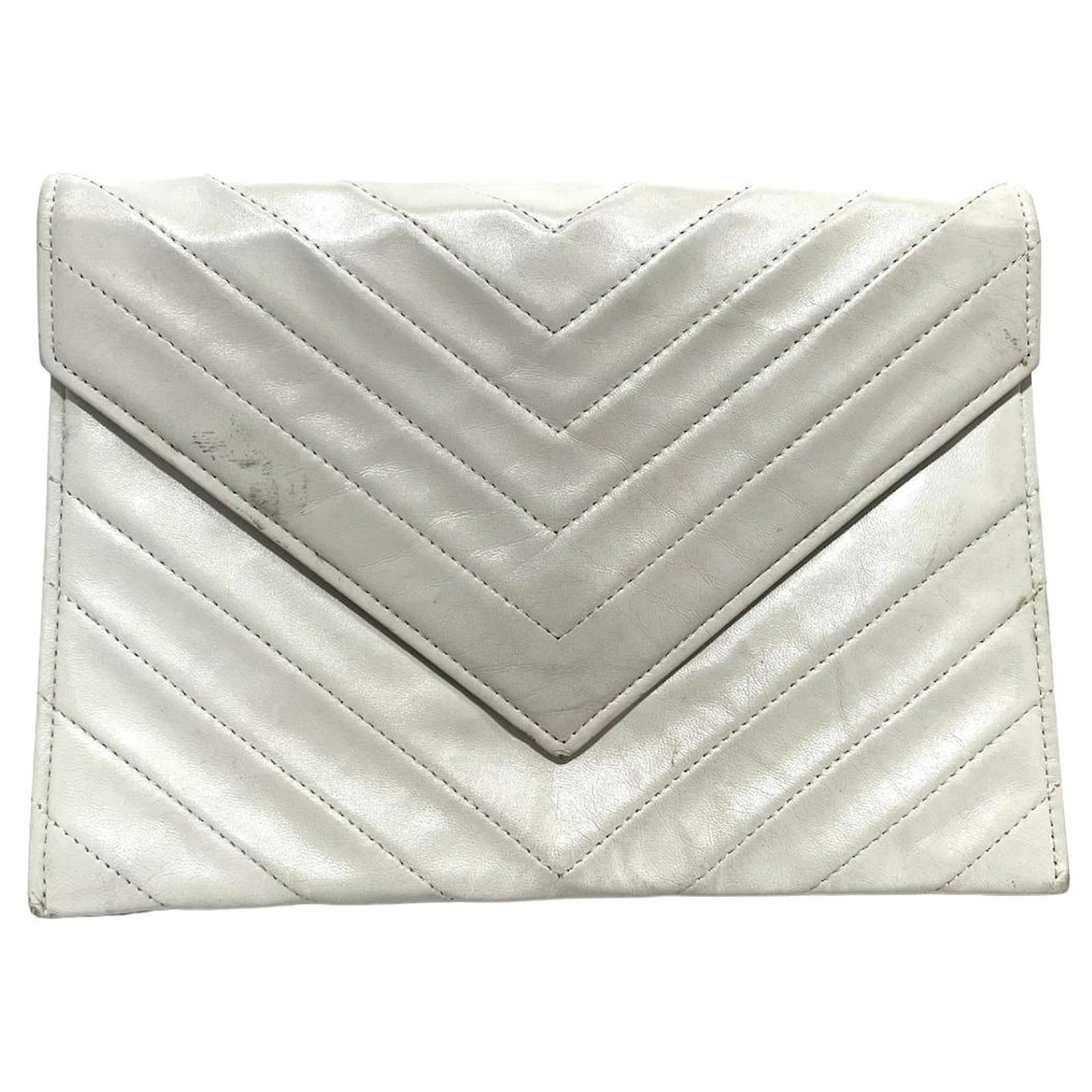 Saint Laurent Clutch Bag Beige Leather Ref 561963 Joli Closet