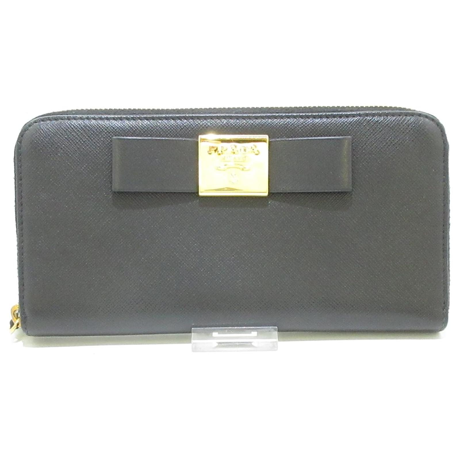 PRADA wallet Black Leather ref.568474 - Joli Closet
