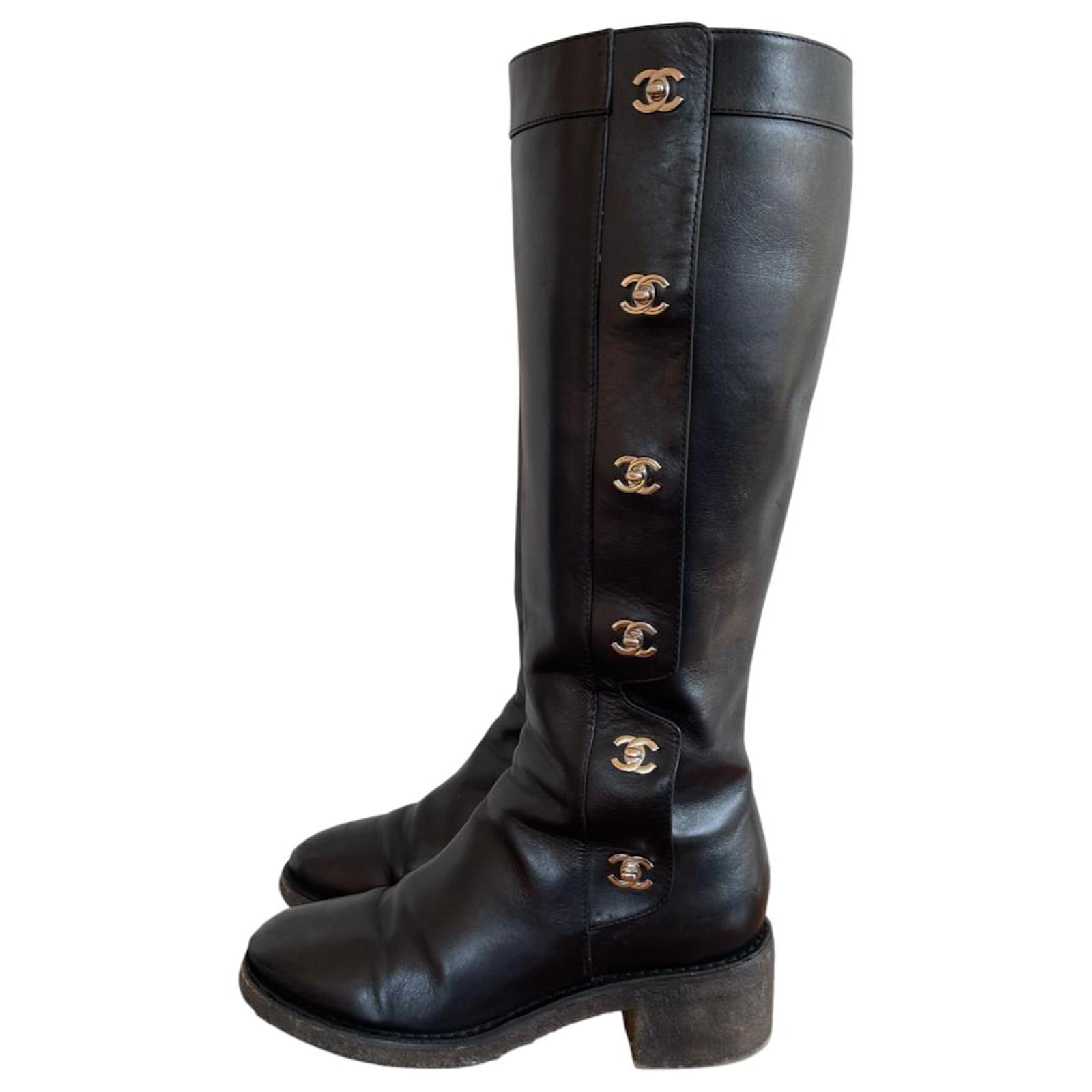 Chanel bottes Cuir Noir ref.573131 - Joli Closet