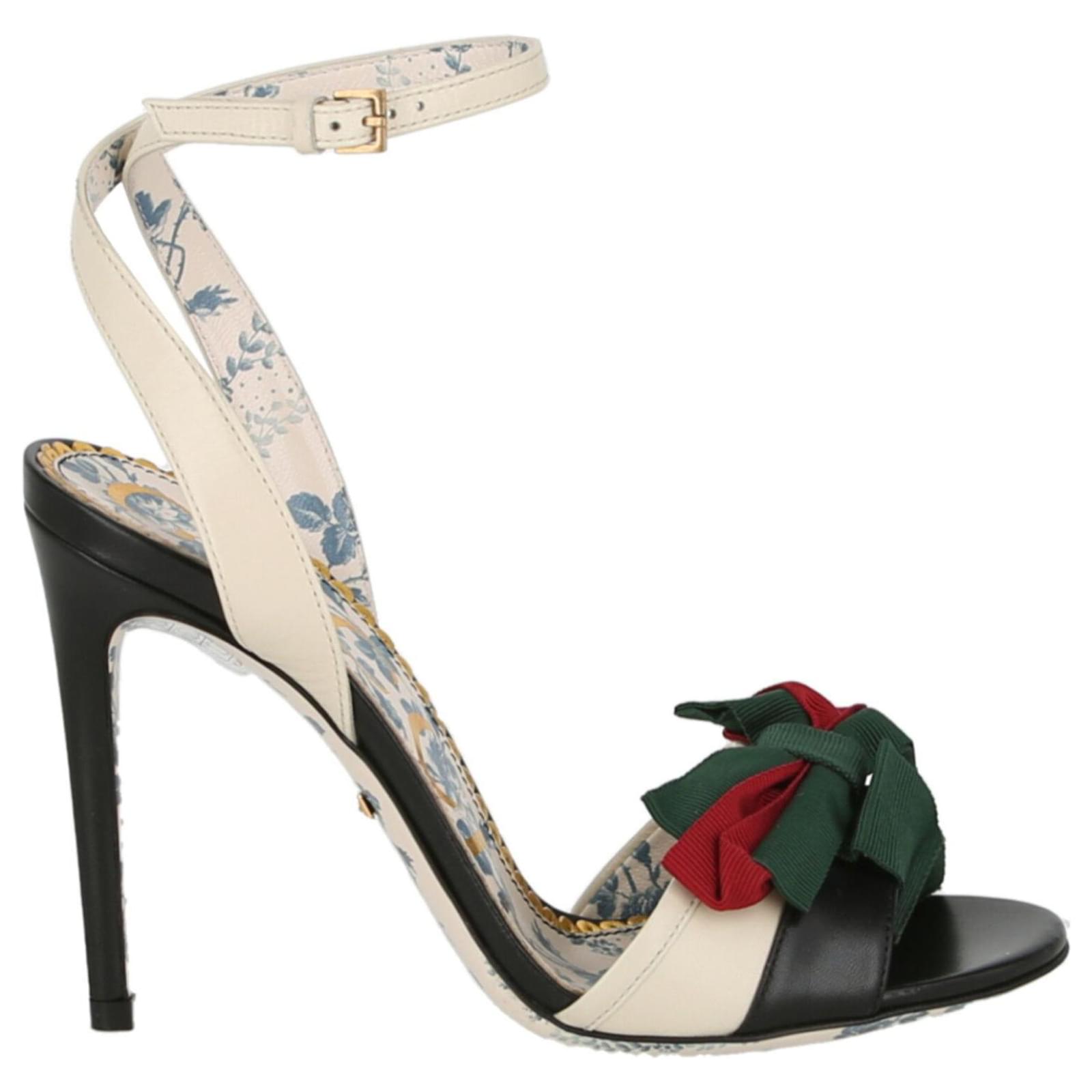 Gucci Talons hauts en cuir avec nœud Web ref.601019 - Joli Closet