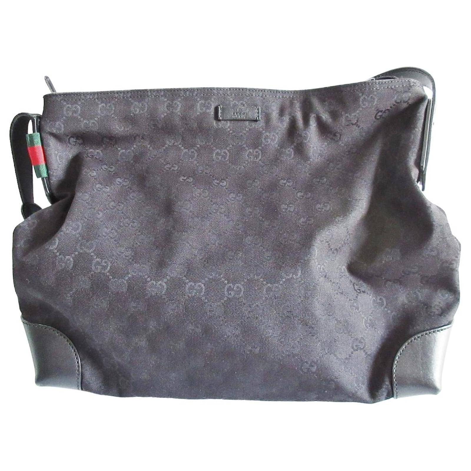 Gucci GG pattern Black Leather ref.614853 - Joli Closet