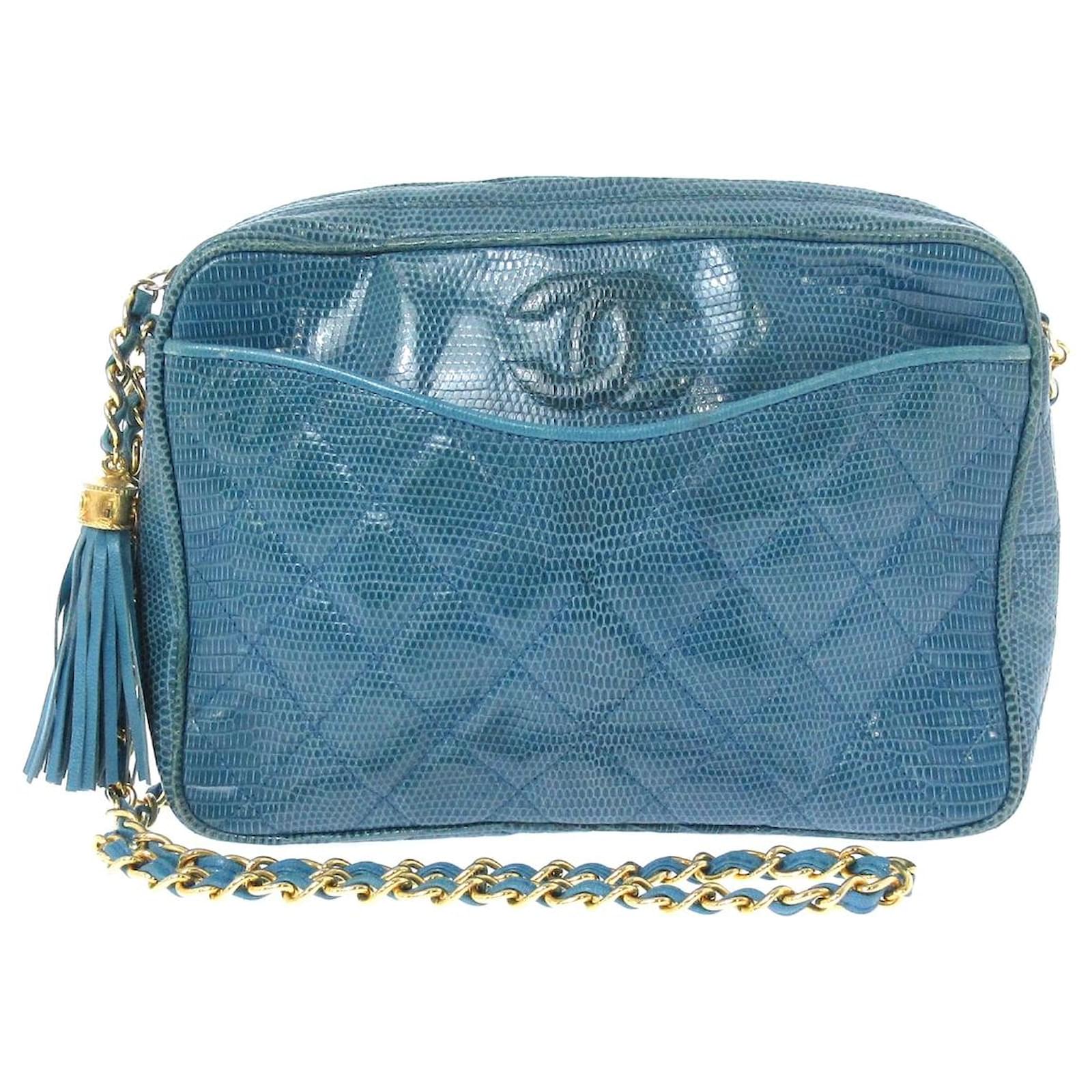 Chanel camera Blue Leather ref.616906 - Joli Closet