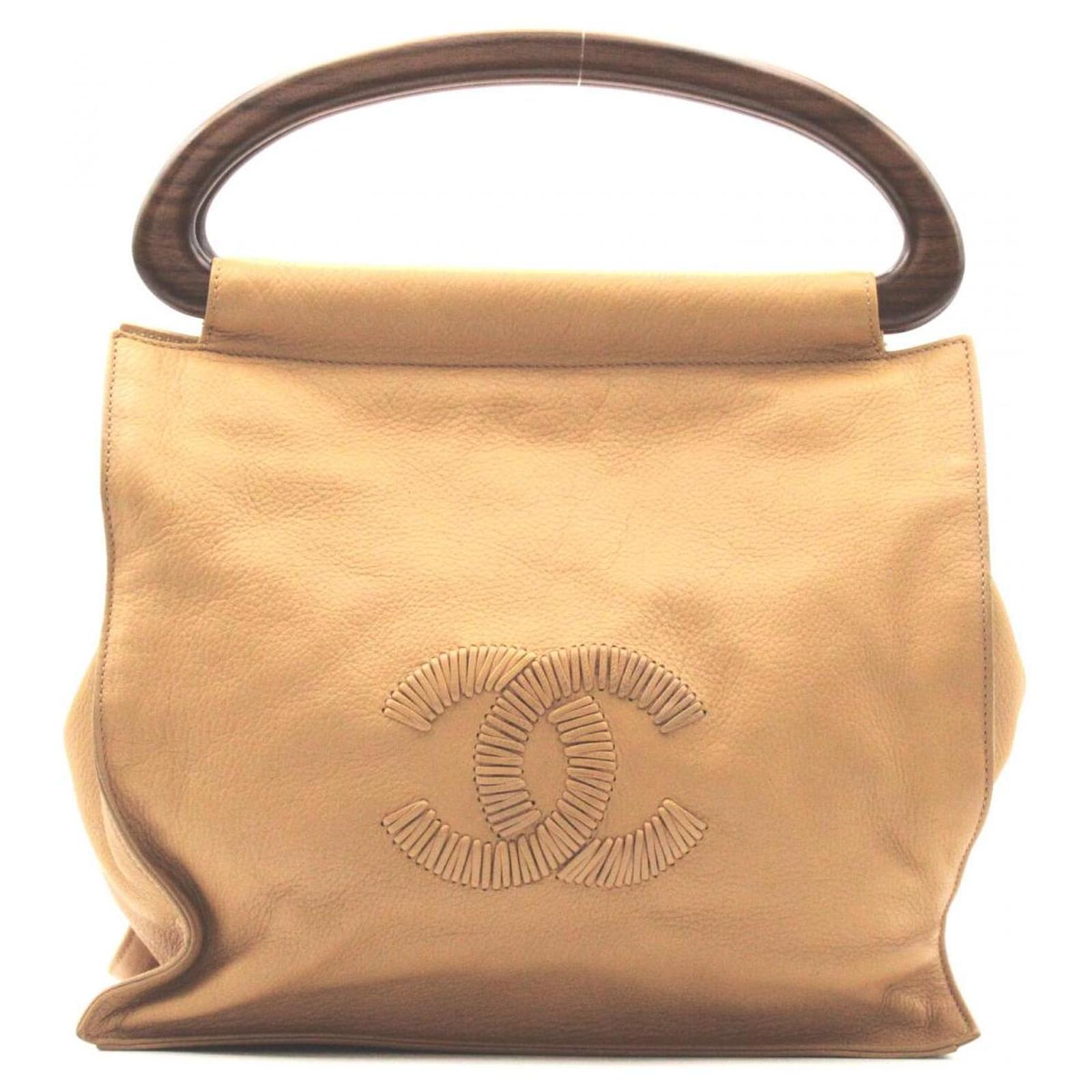 Chanel Beige Leather ref.617462 - Joli Closet