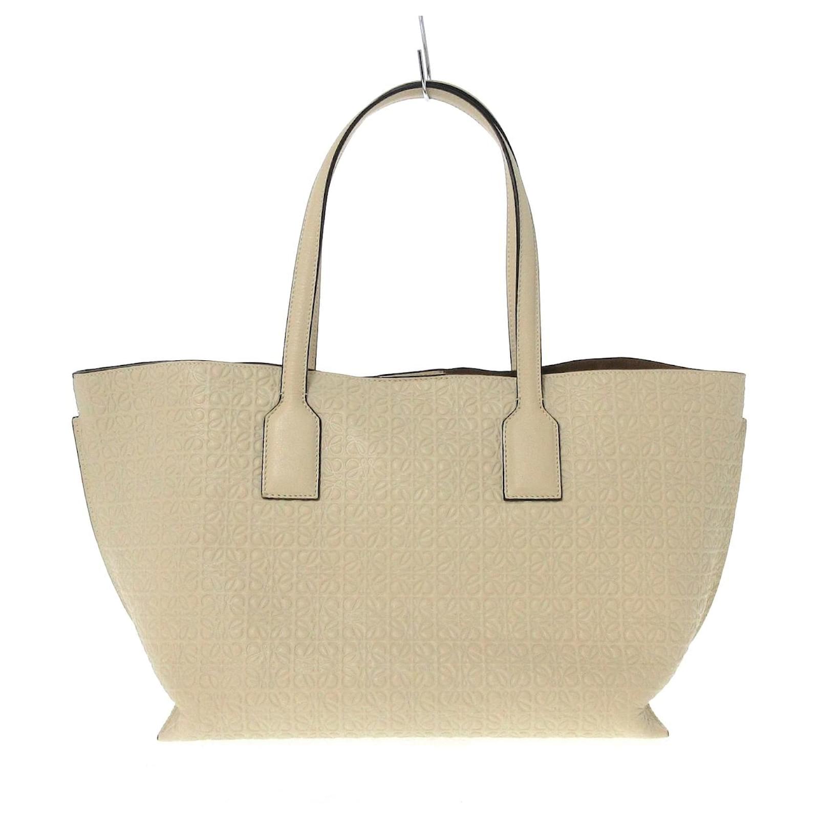 Loewe T shopper Beige Leather ref.619545 - Joli Closet