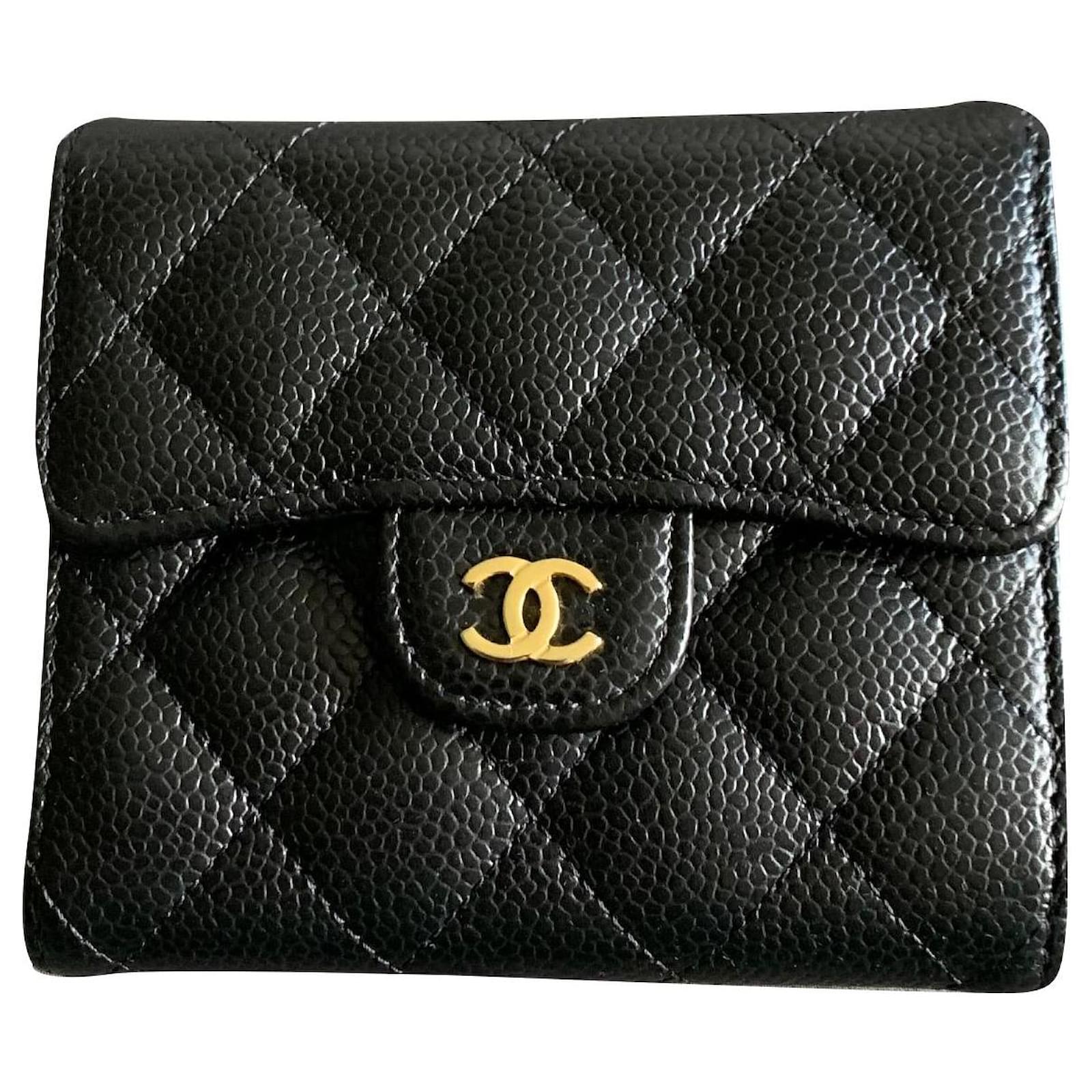 Chanel Timeless Classique Tri-fold wallet Black Leather ref.624266 ...