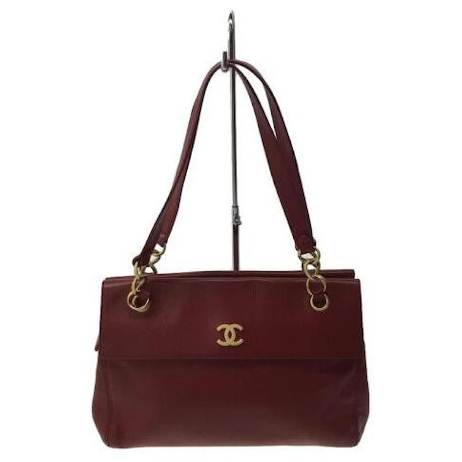** Sac à main CHANEL/cuir/ROUGE/uni/marque coco/garniture métal doré ...