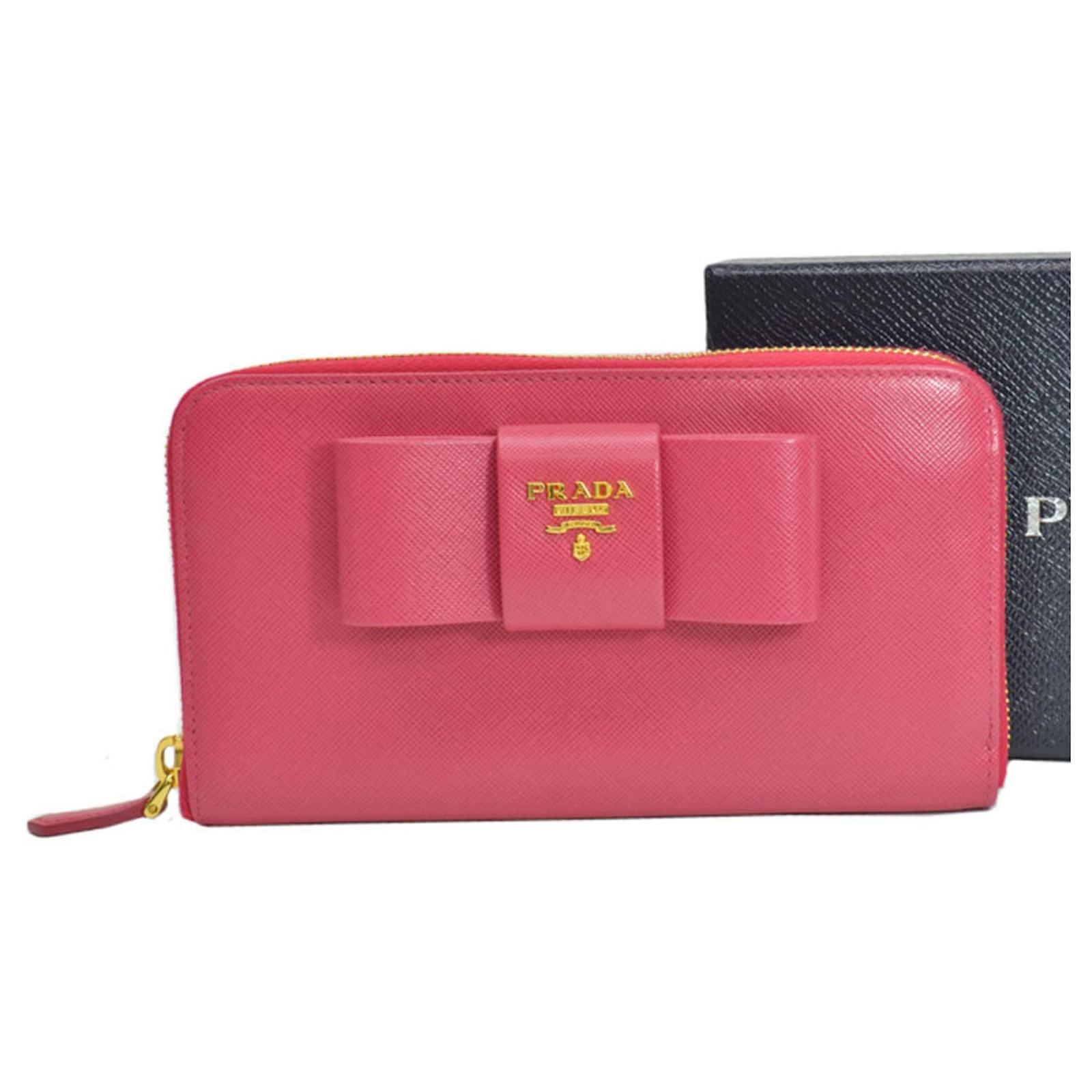 Prada Pink Leather ref.639720 - Joli Closet