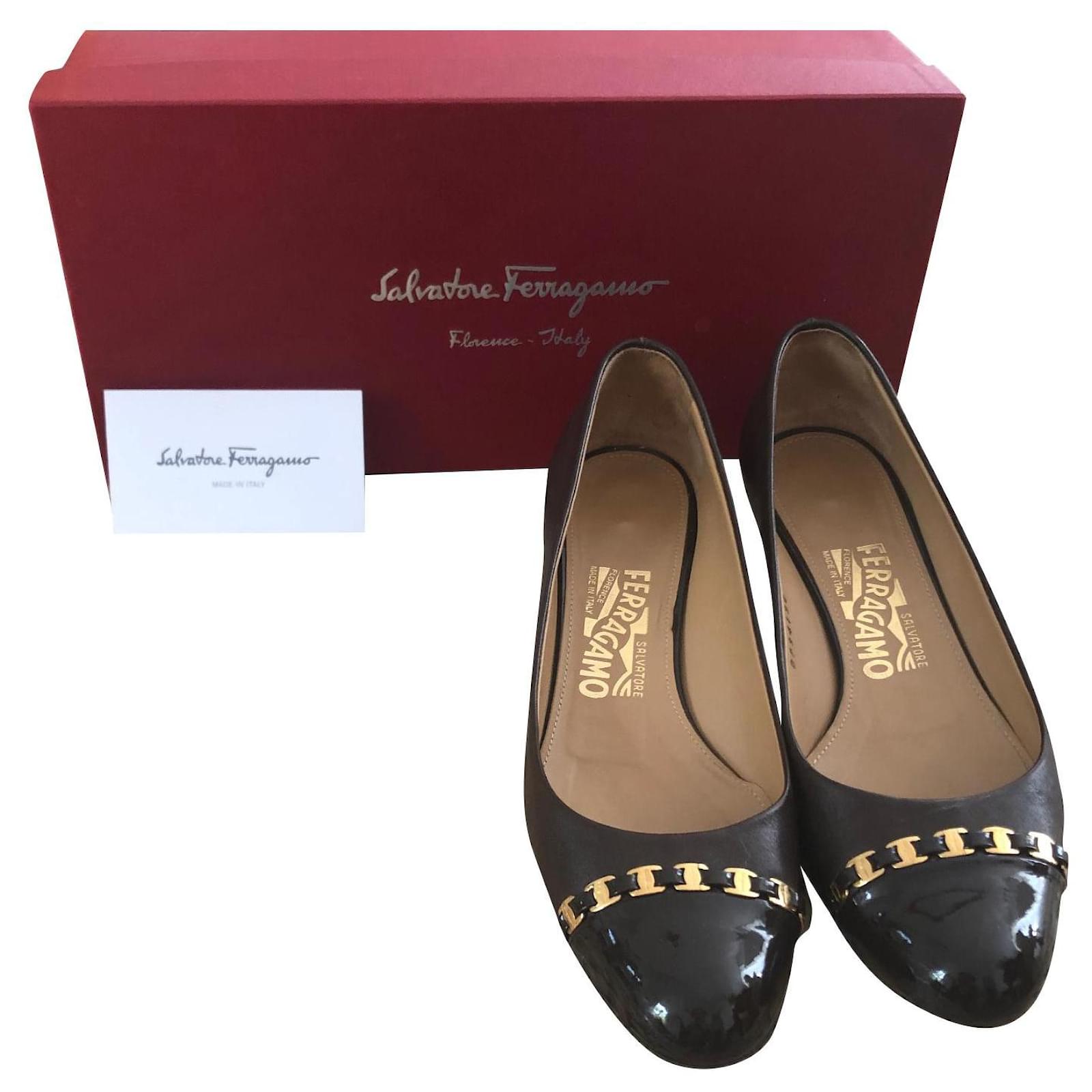 Salvatore Ferragamo Ballet flats Brown Leather ref.647306 - Joli Closet