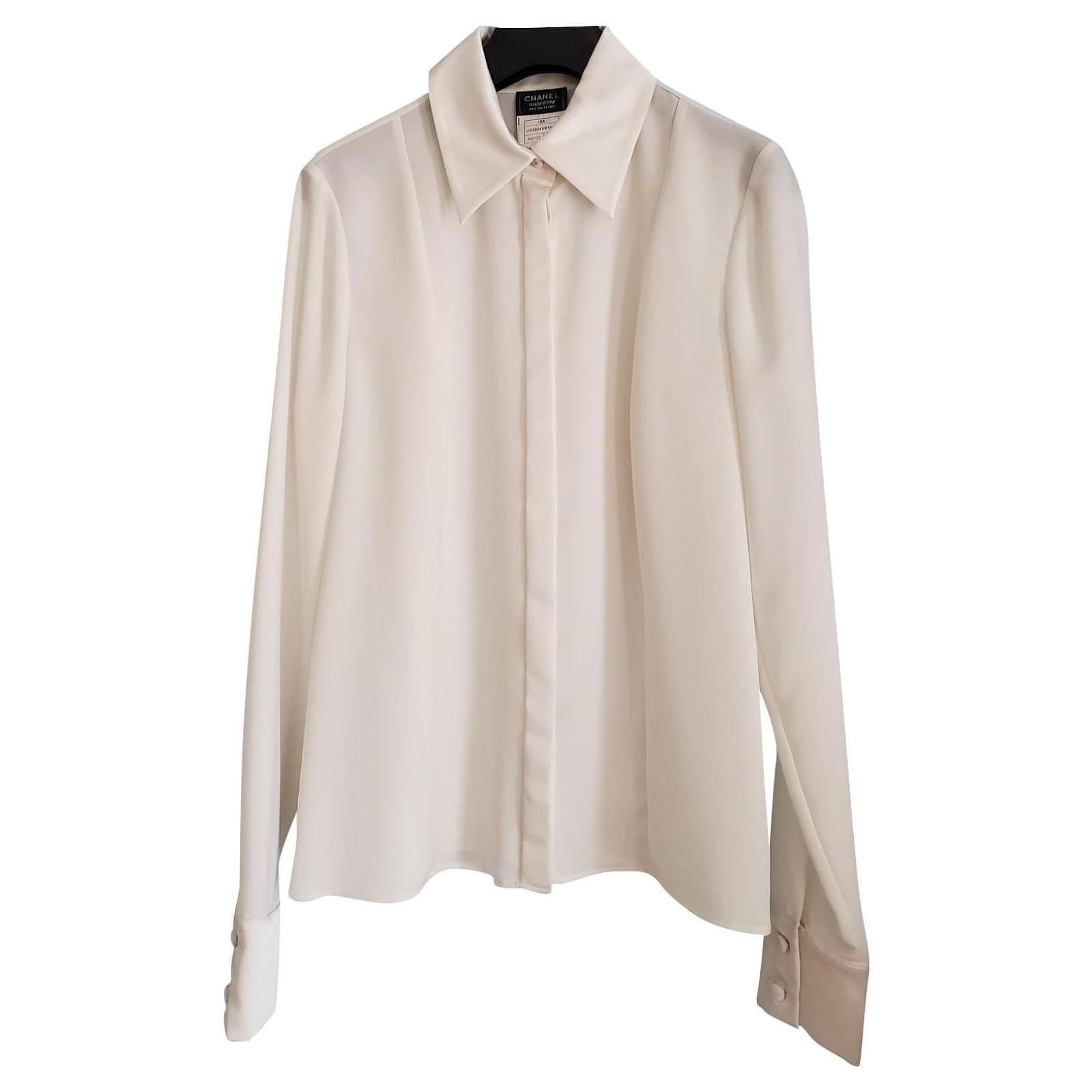 Beautiful Chanel T blouse.36 neuf Eggshell Polyester ref.649234 - Joli ...