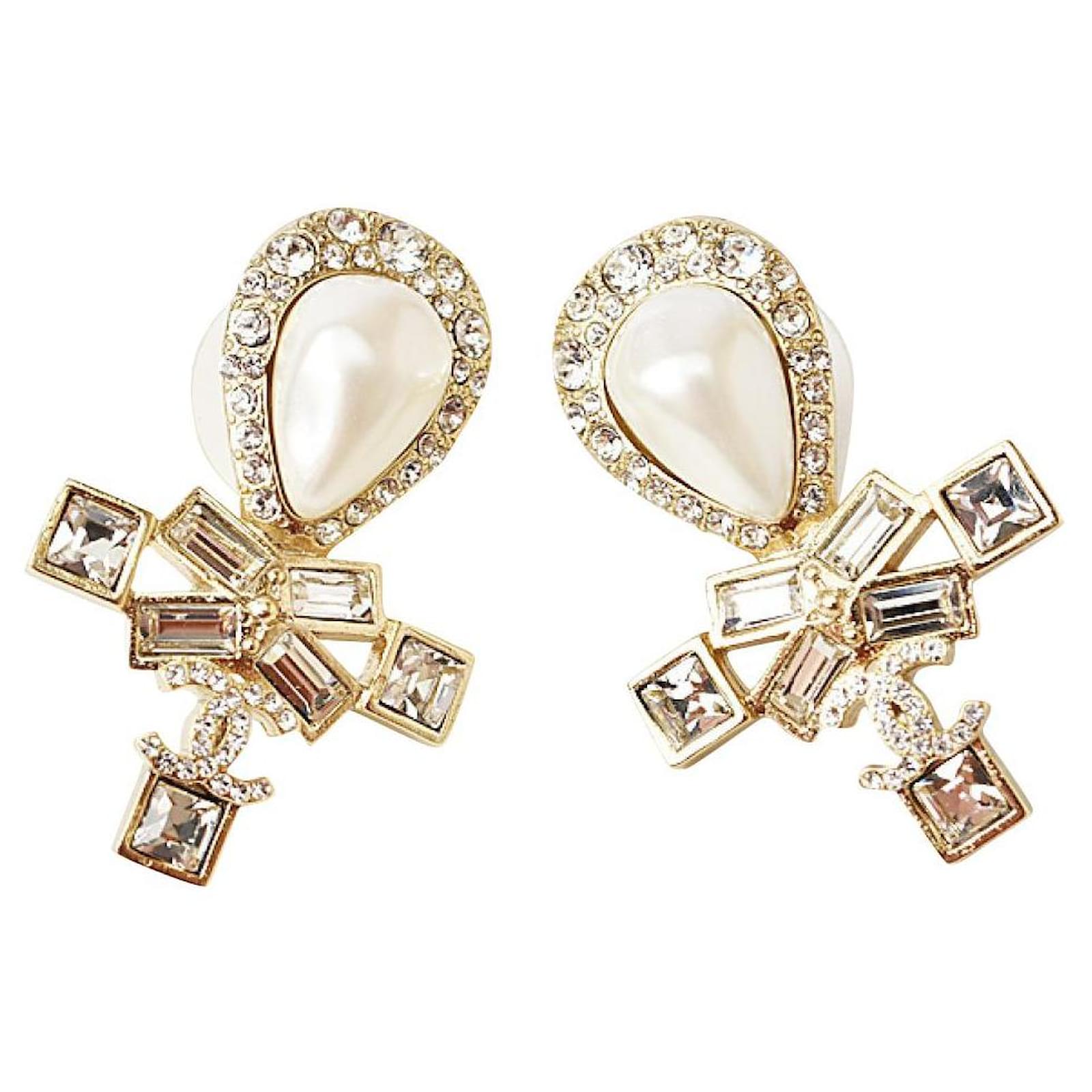 Chanel Earrings CHANEL Logo / CC Coco Mark / Pearl Gold Golden Metal ...