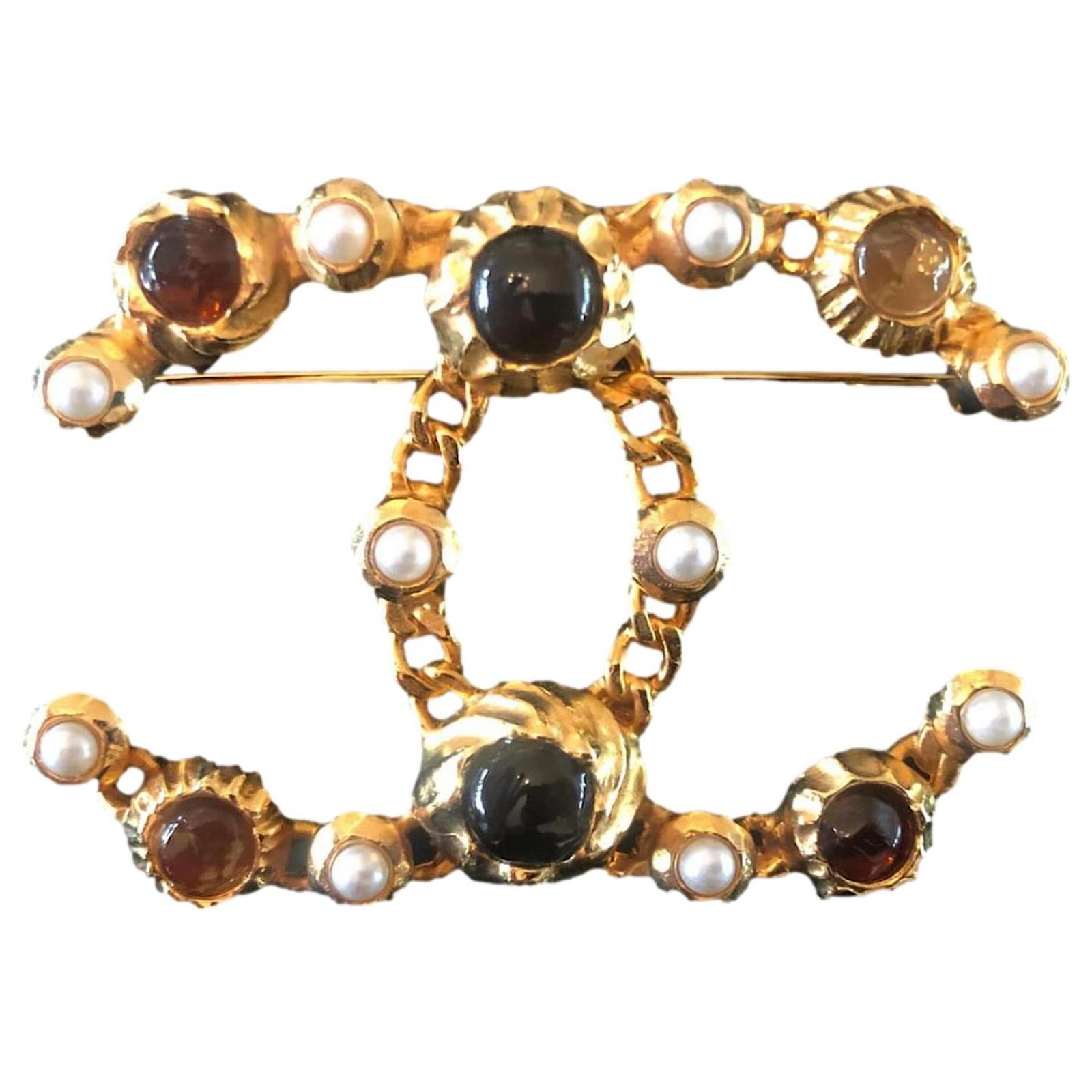 Broche Chanel Métal Doré ref.654240 - Joli Closet