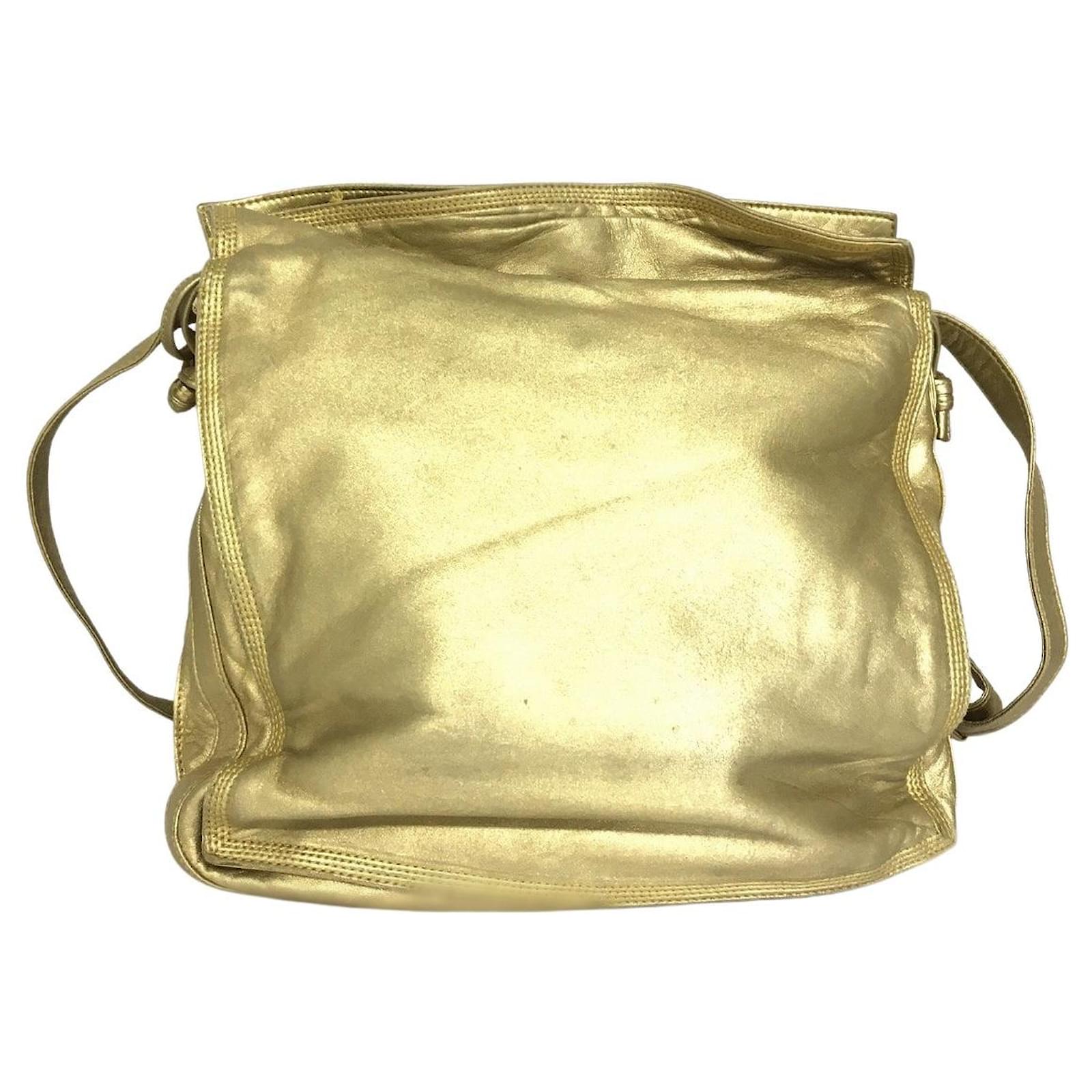Loewe Golden Patent leather ref.656534 - Joli Closet
