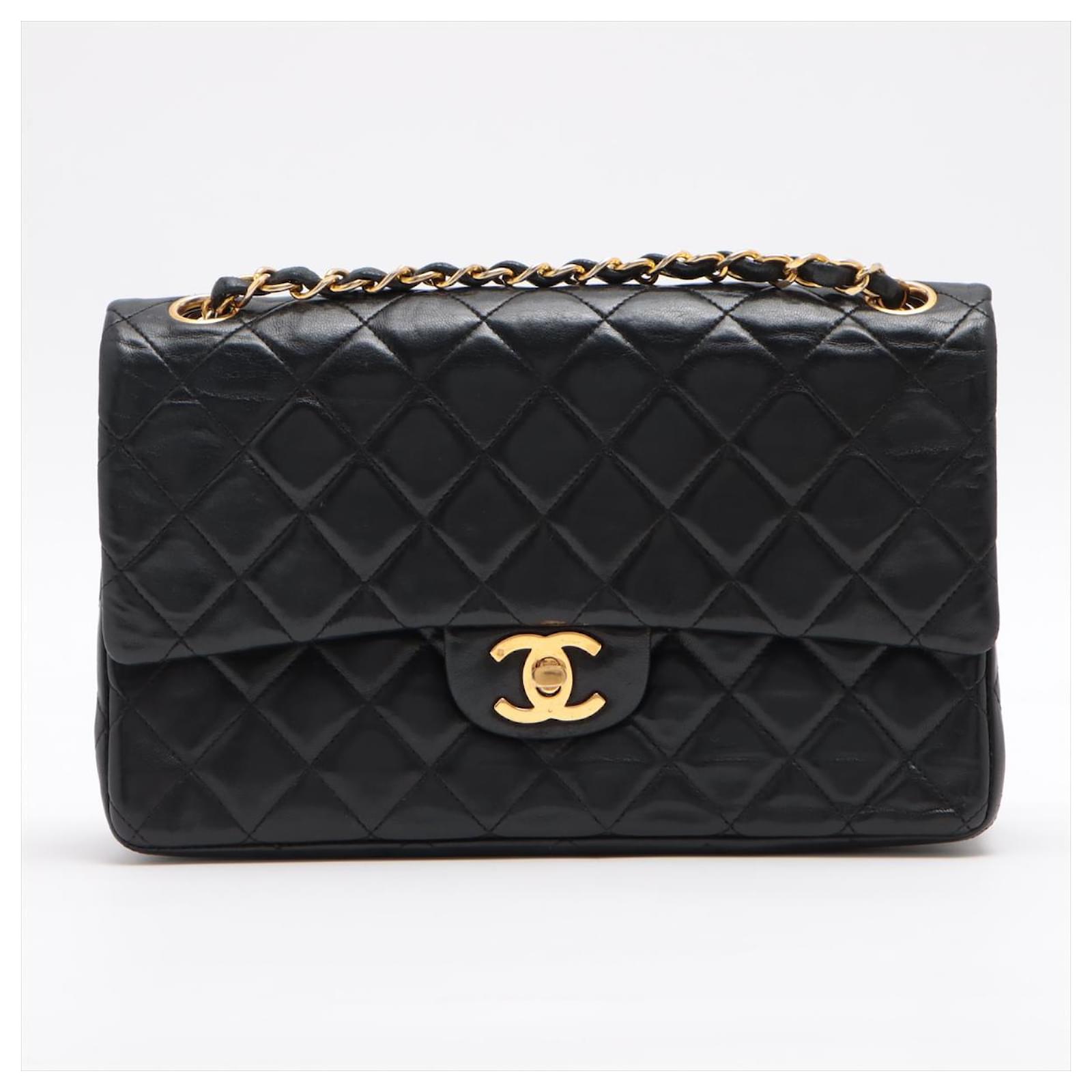 Classique Chanel Timeless Cuir Noir ref.657766 - Joli Closet