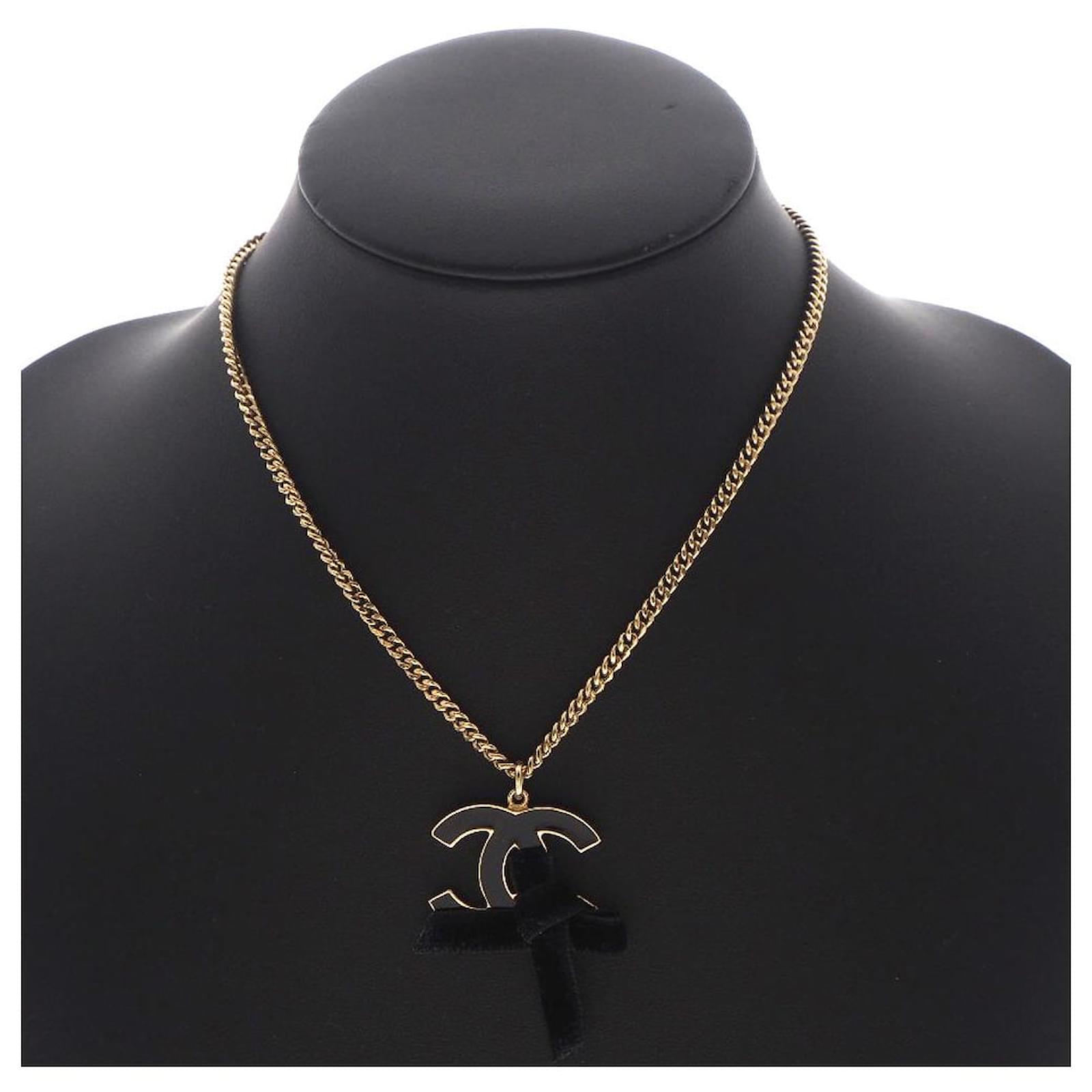 Chanel Plaqué or Doré ref.657849 - Joli Closet