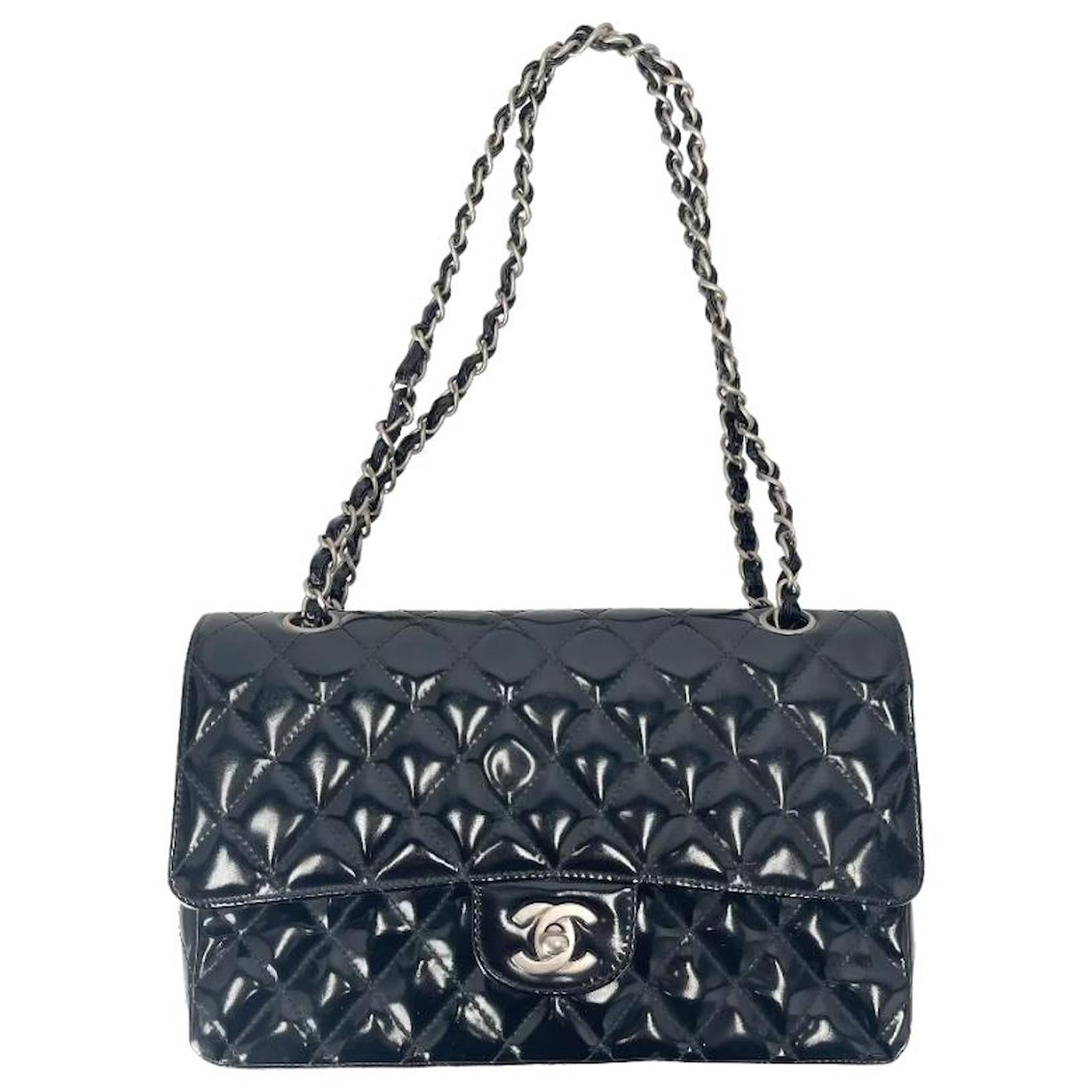 Sac à rabat Chanel en cuir noir ref.668850 - Joli Closet