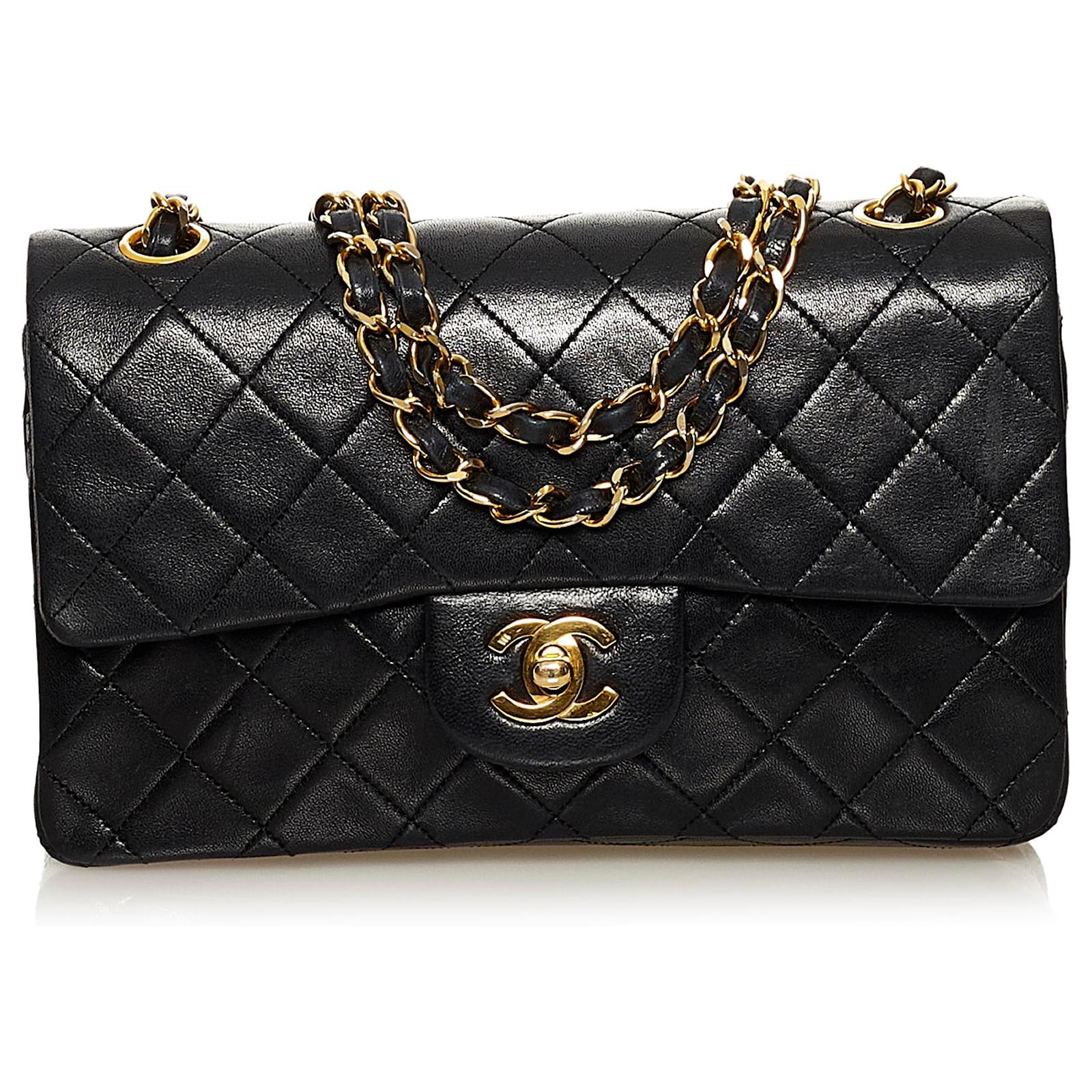 Chanel Black Classic Small Lambskin Leather Single Flap Bag ref.670237 ...