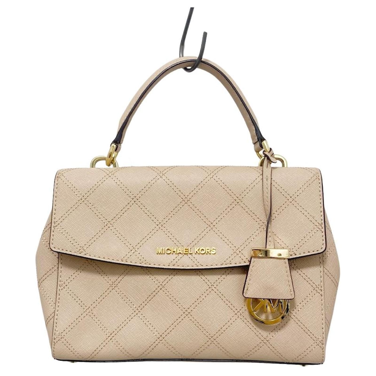Michael Kors Beige Leather ref.673181 - Joli Closet