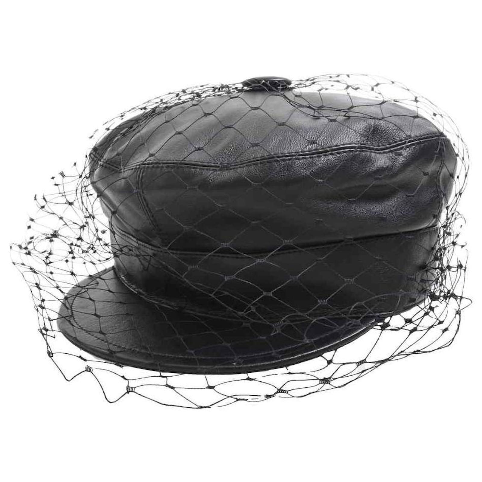 * Christian Dior Christian Dior Leather Revolution Casket With Veil Black by ref.674606 - Joli ...