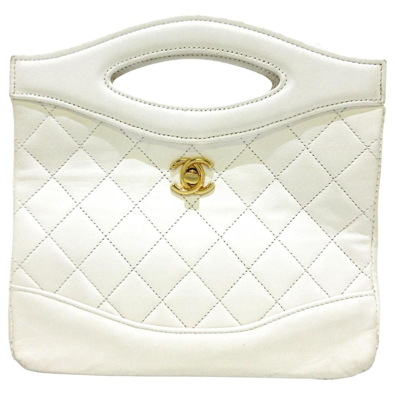 Chanel COCO Mark White Leather ref.674755 - Joli Closet