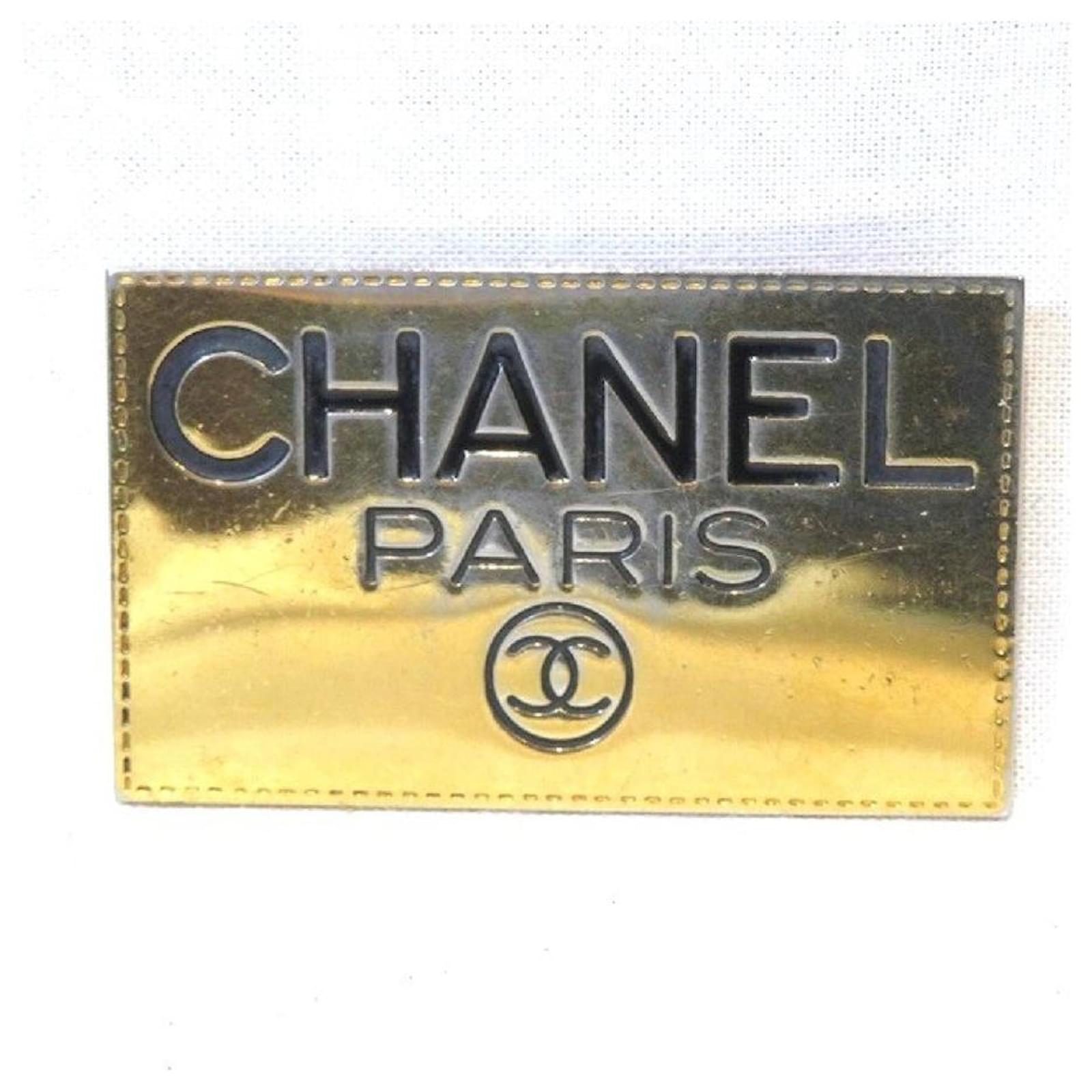 * CHANEL Logo Plaque Broche Vintage Marque Accessoire Doré ref.679745 ...