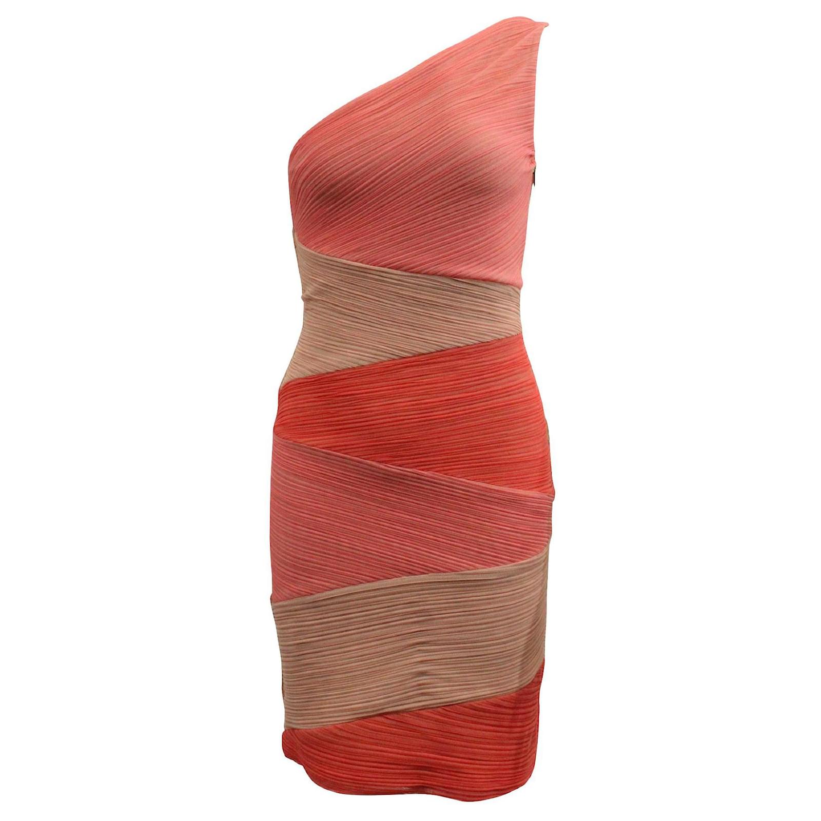 Bcbg Max Azria Minirobe moulante à une épaule Kira Orange Corail ref ...