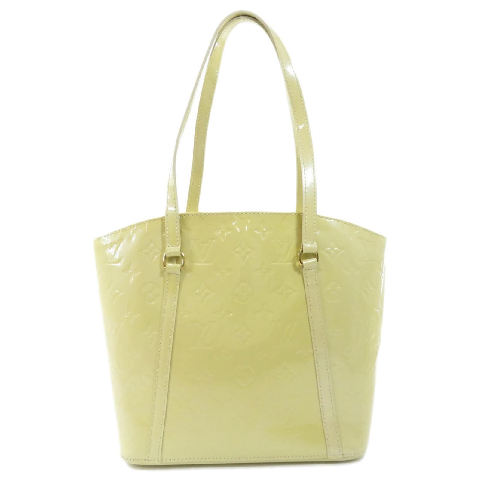 Louis Vuitton Avalon Khaki Patent leather ref.692401 - Joli Closet