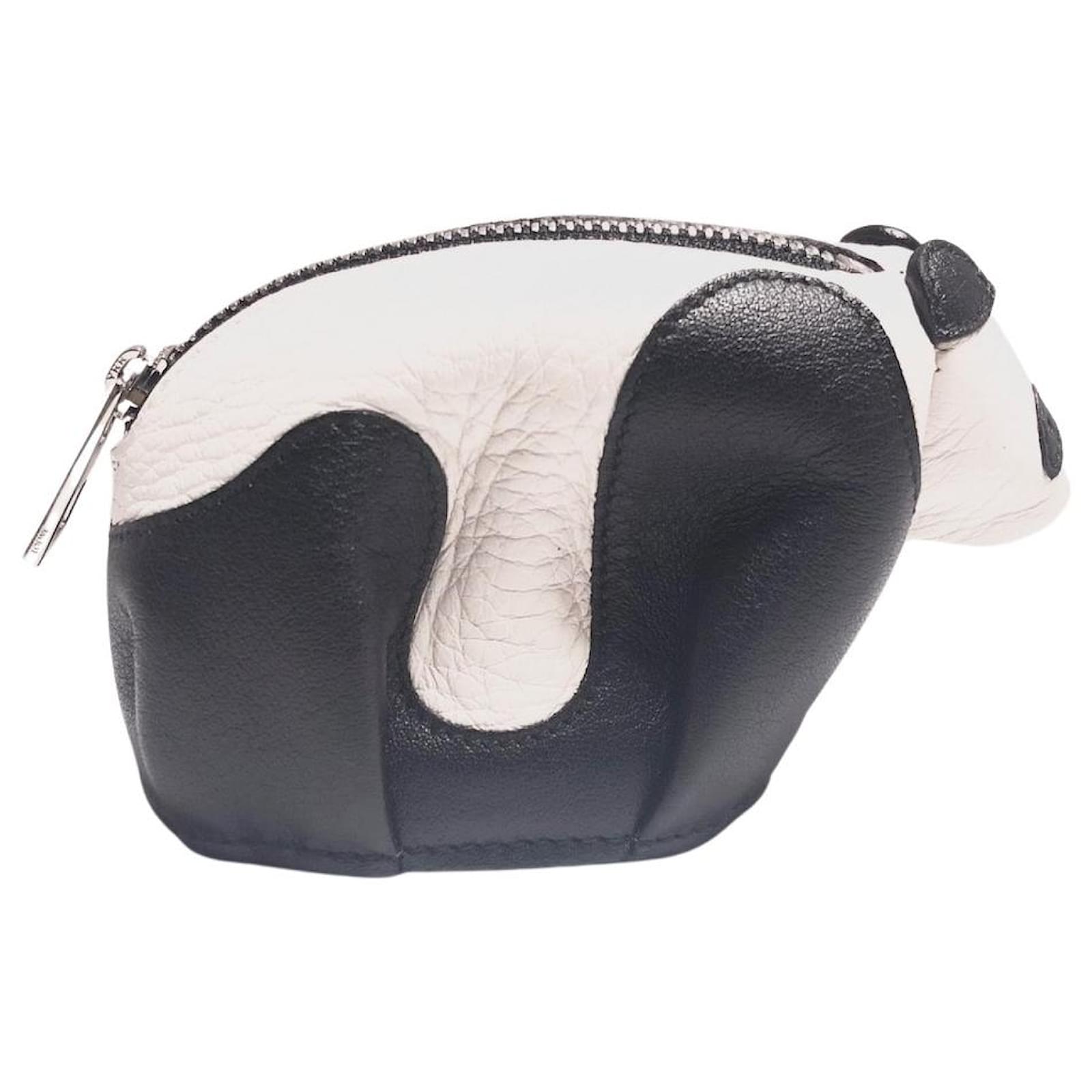 Loewe Leather ref.694178 - Joli Closet