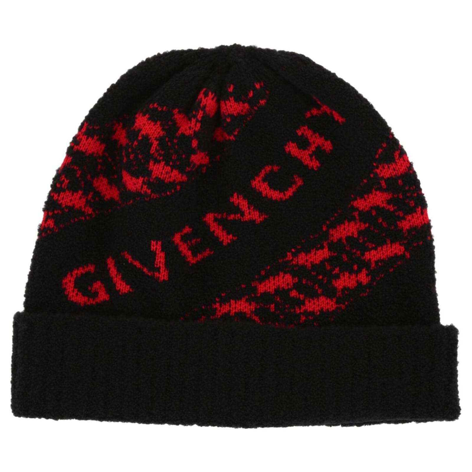 Givenchy Chain Logo Print Wool Beanie Black ref.705387 - Joli Closet