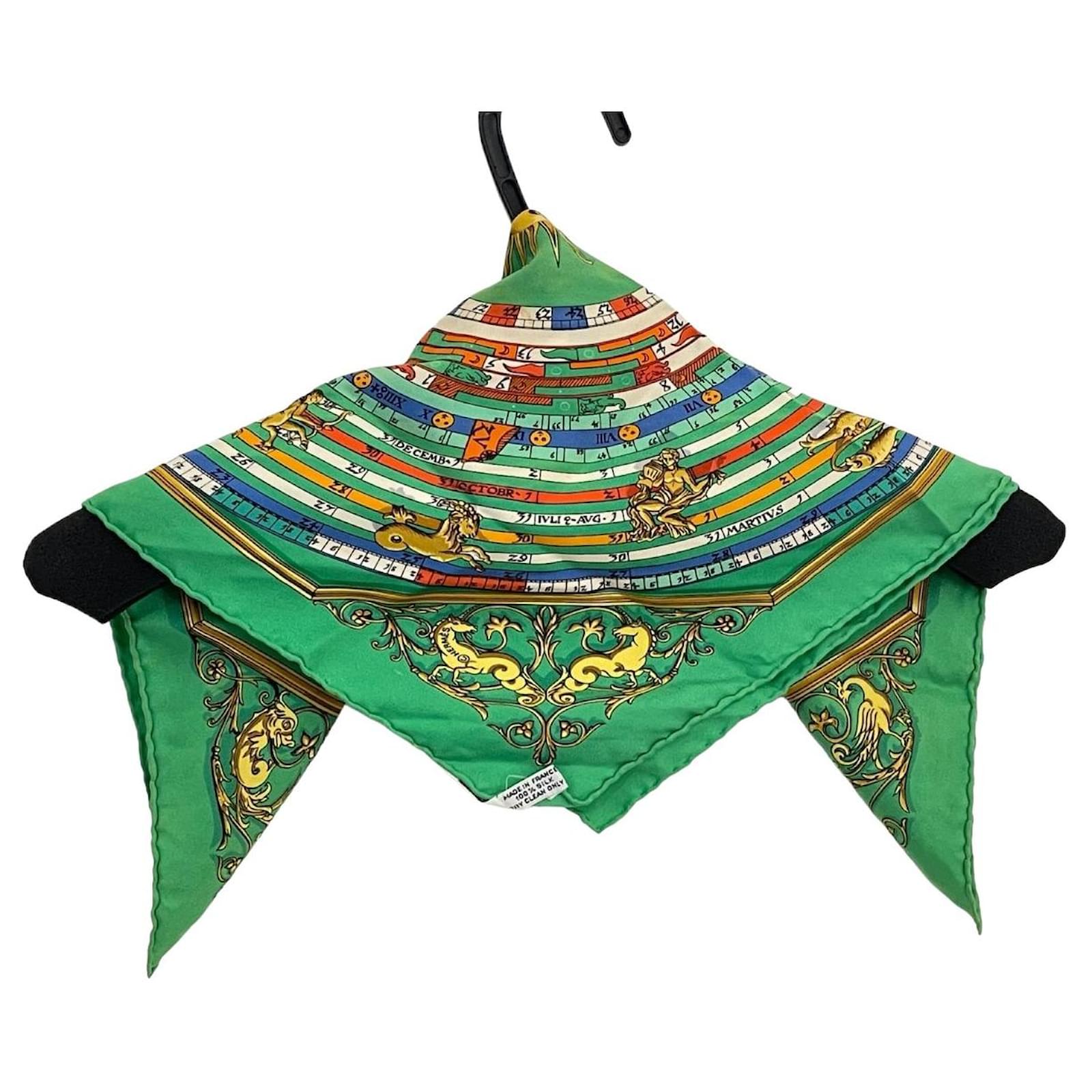 Hermès HERMES CARRE Mehrfarben Seide ref.708274 - Joli Closet