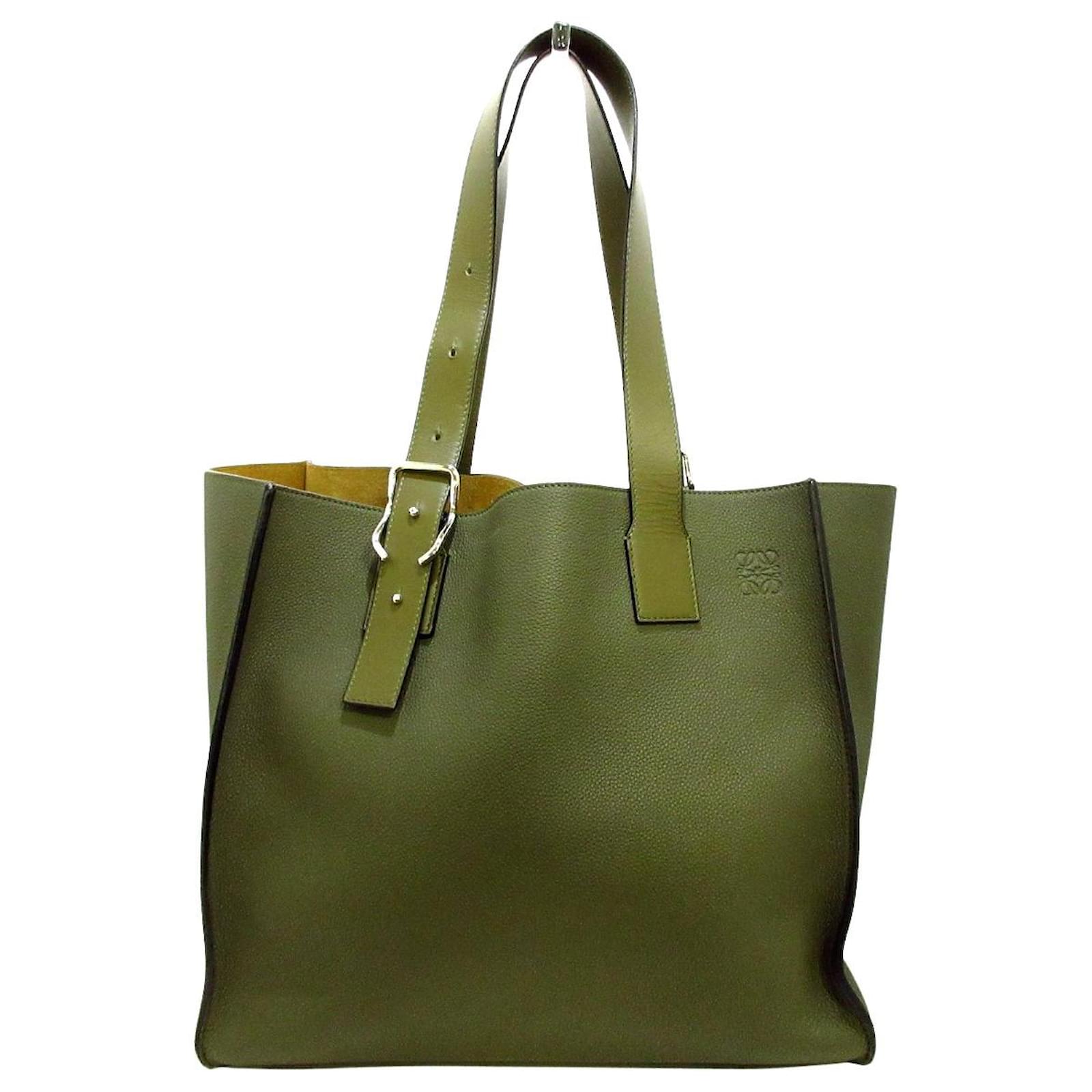 Loewe Buckle Khaki Leather ref.709886 - Joli Closet