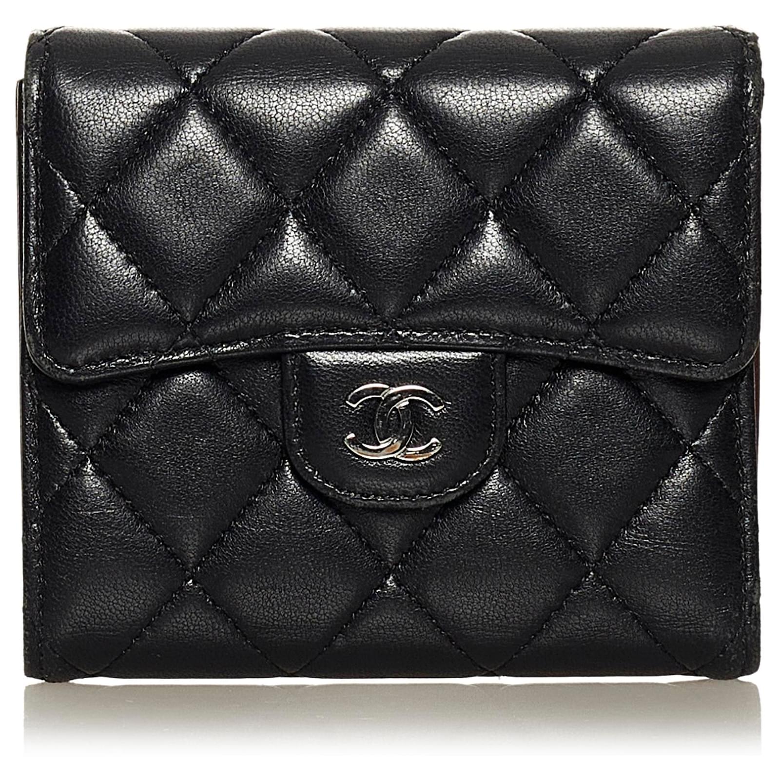 Chanel Black Classic Flap Lambskin Leather Wallet ref.711769 - Joli Closet