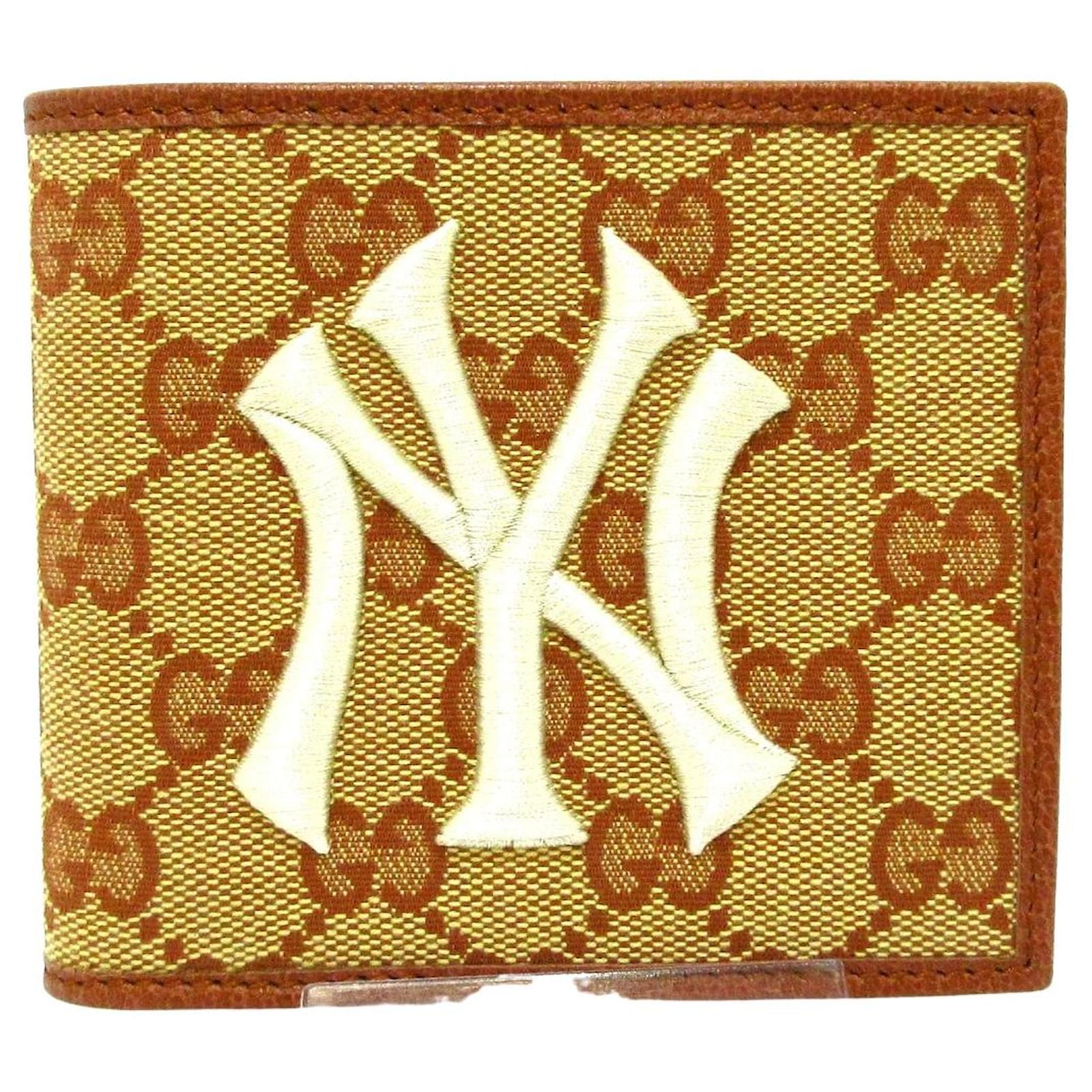 Gucci GG pattern Beige Cloth ref.718247 - Joli Closet