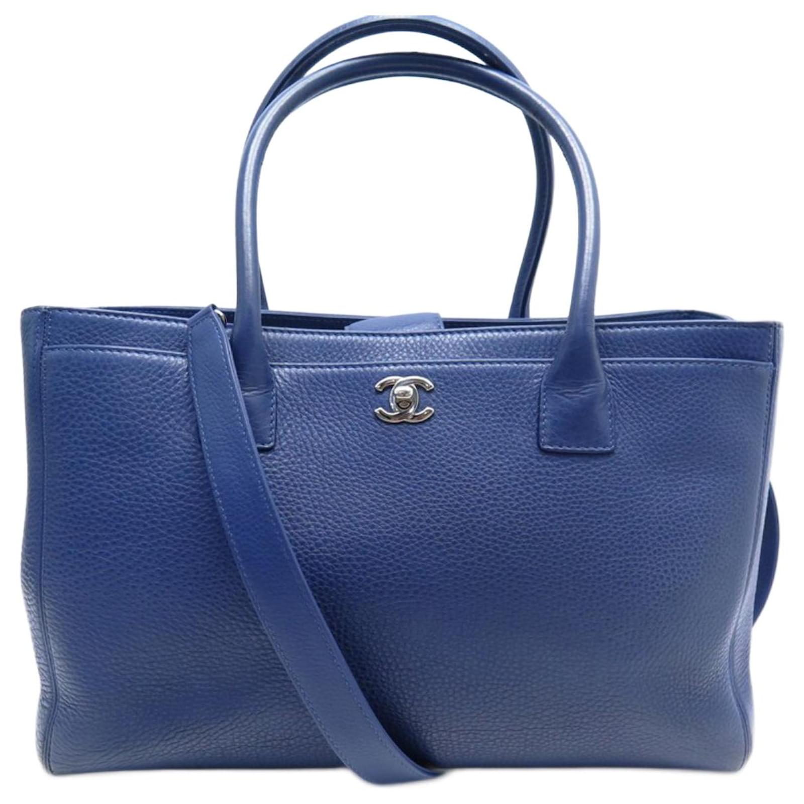 CHANEL EXECUTIVE MM CABAS HANDBAG IN BLUE CAVIAR LEATHER BANDOULILERE ...