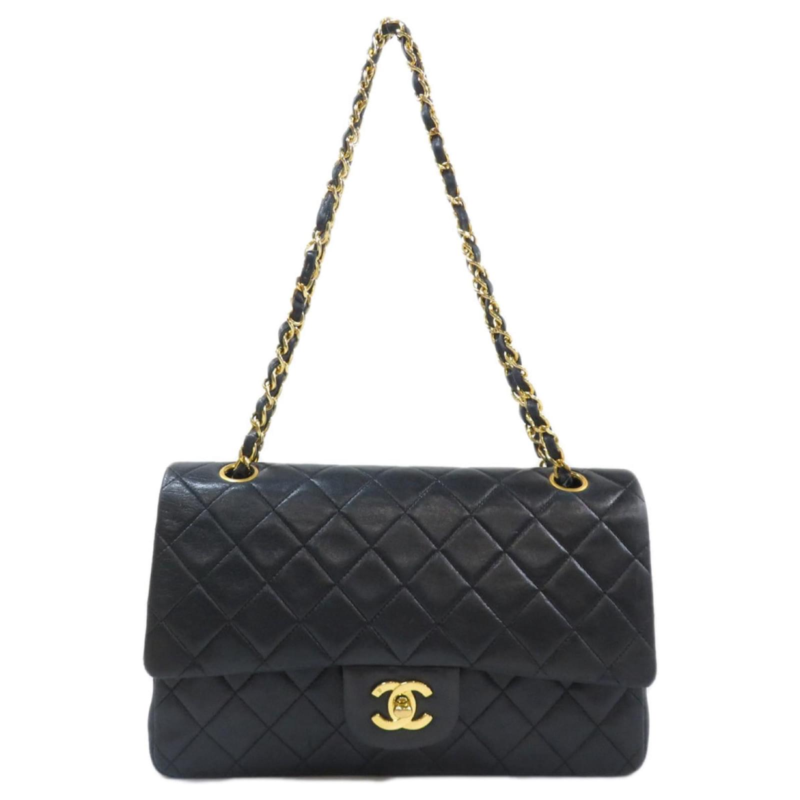 Classique Chanel Timeless Cuir Noir ref.722696 - Joli Closet