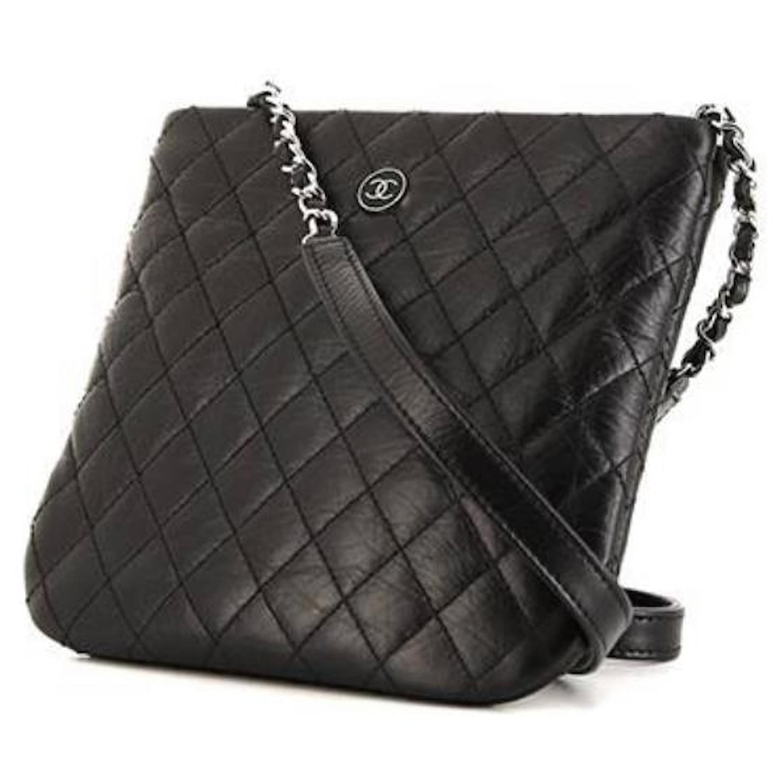 Sac Chanel Bandoulière Cuir autruche Noir ref.724564 - Joli Closet
