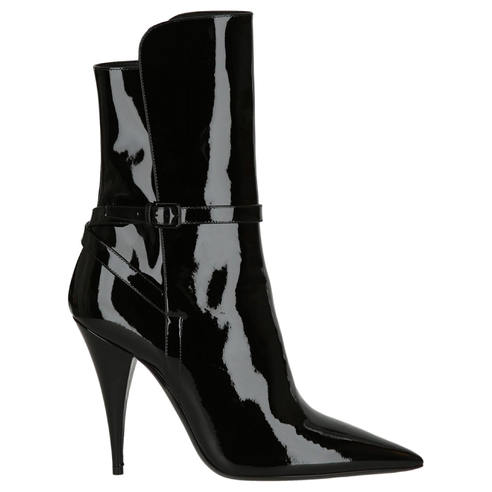 Botines de charol Kiki de Saint Laurent Negro Cuero ref.727241 - Joli ...