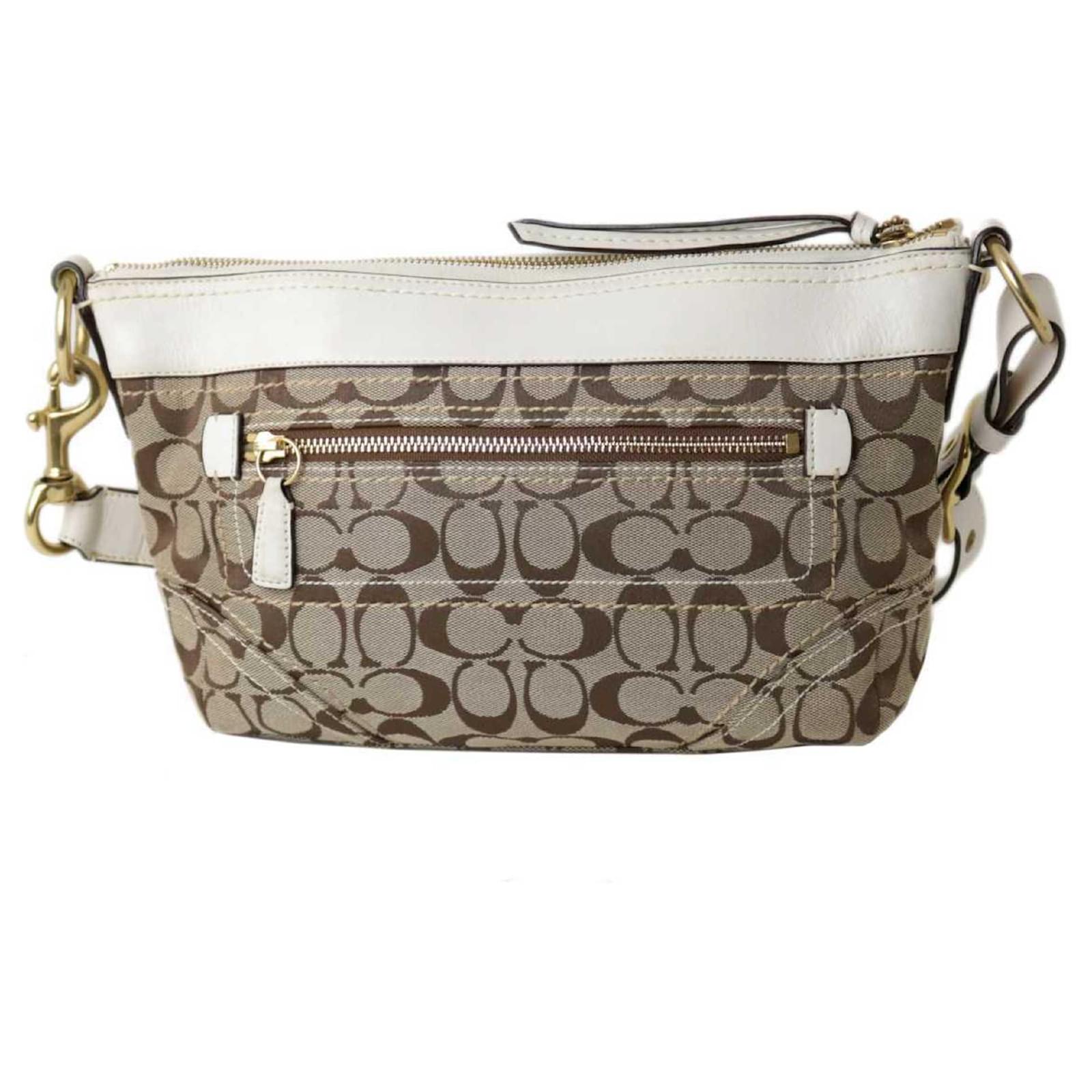 Coach Signature Beige Cloth ref.728748 - Joli Closet