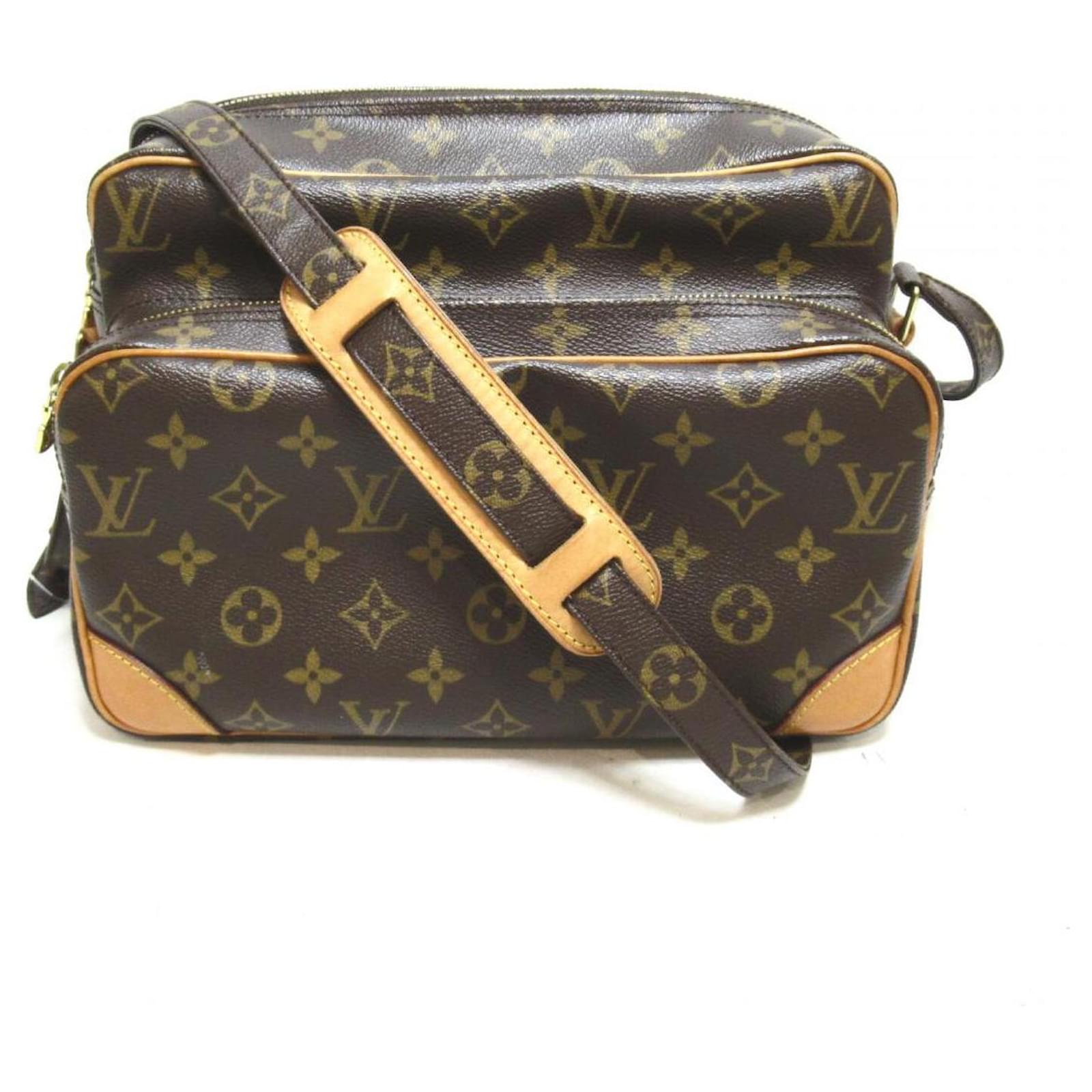 Louis Vuitton Sac Monogram Nile Toile Marron ref.733890 - Joli Closet