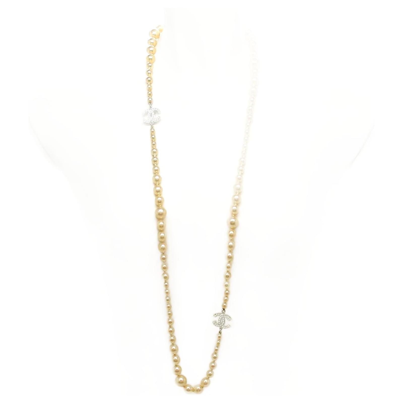 Chanel COCO Mark Perle Blanc ref.735469 - Joli Closet