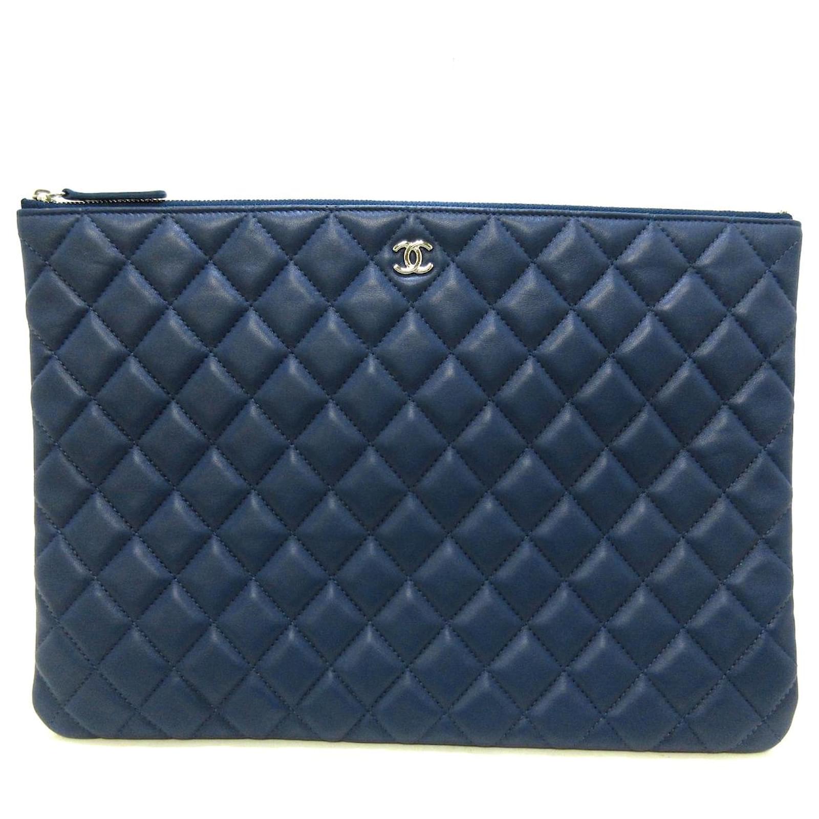 Chanel Blue Leather ref.738063 - Joli Closet