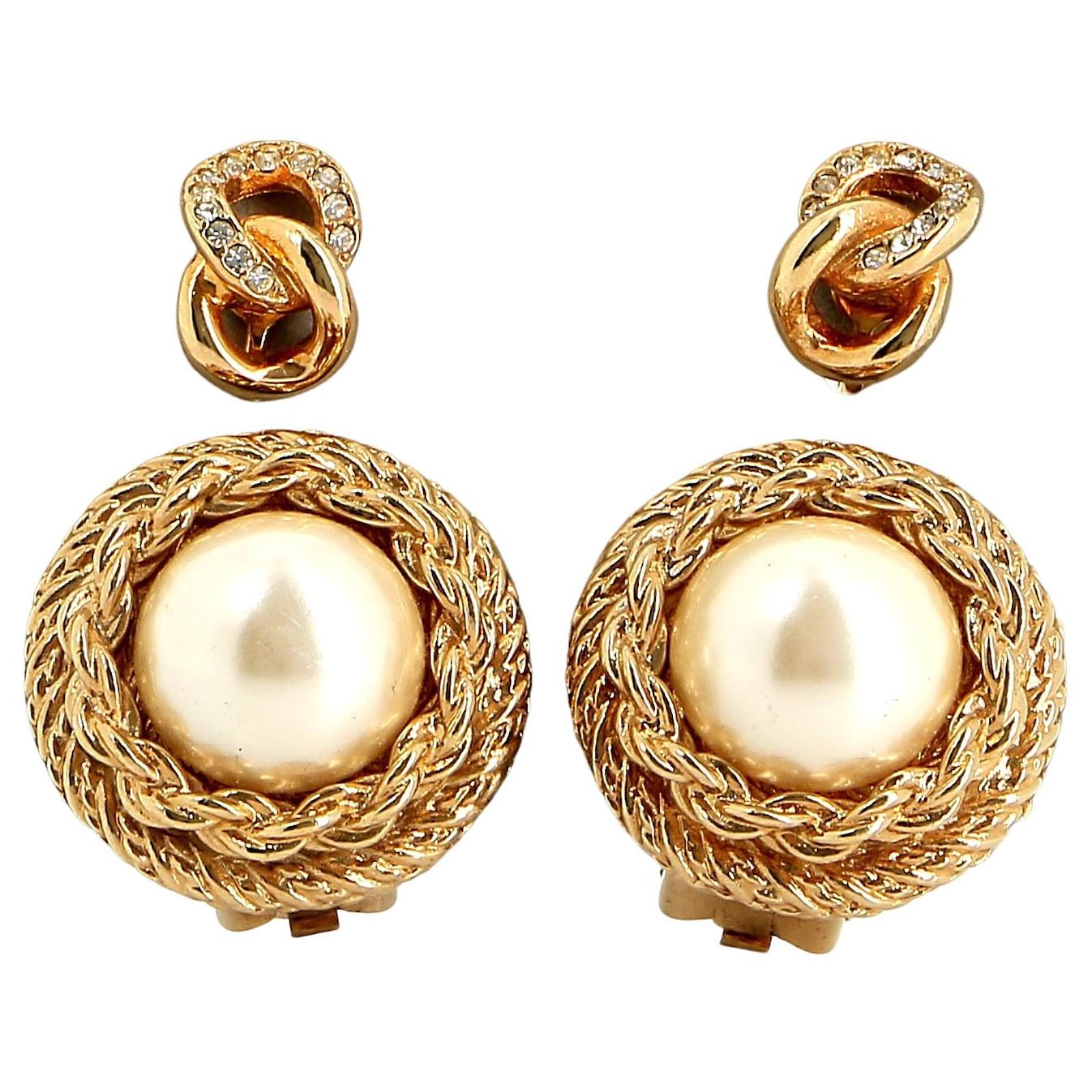 DIOR Golden Yellow gold ref.738123 - Joli Closet